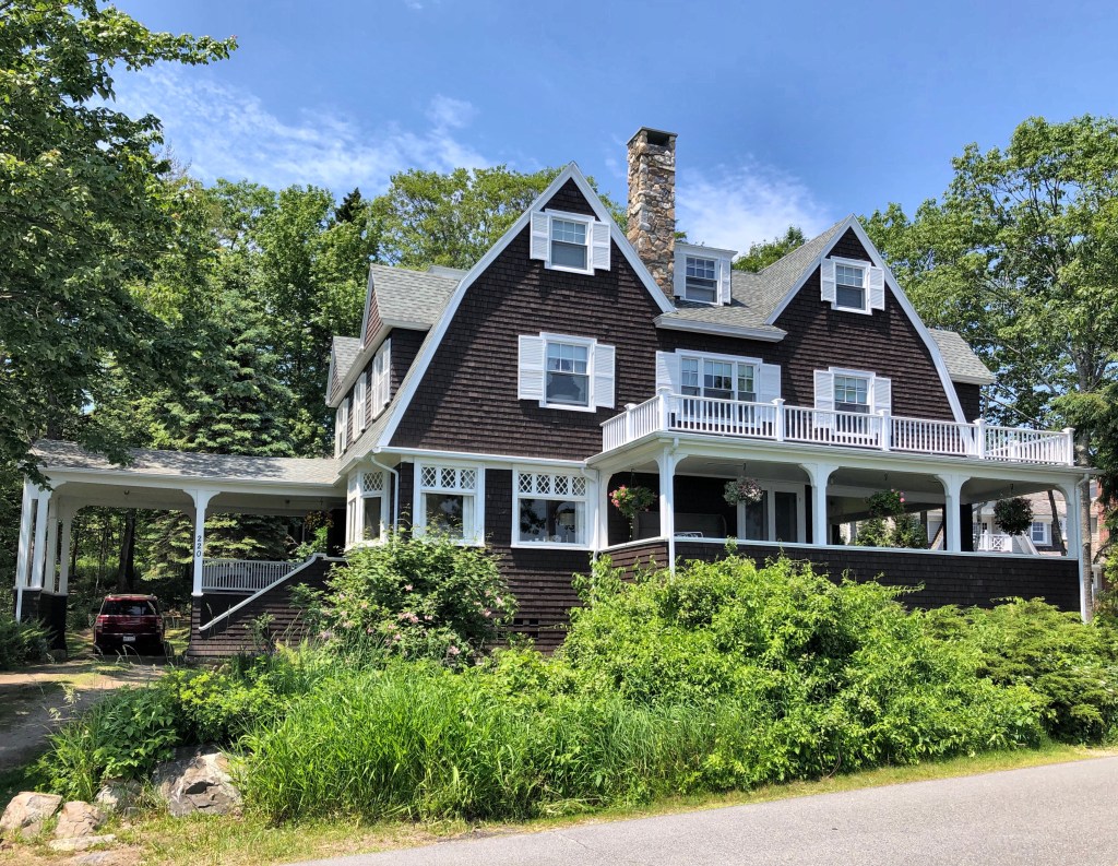 The Cedars // 1900 – Buildings of New England