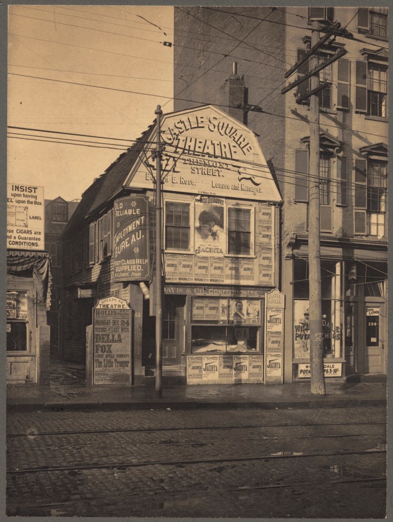General Crane House // c.1670-1908 – Buildings of New England