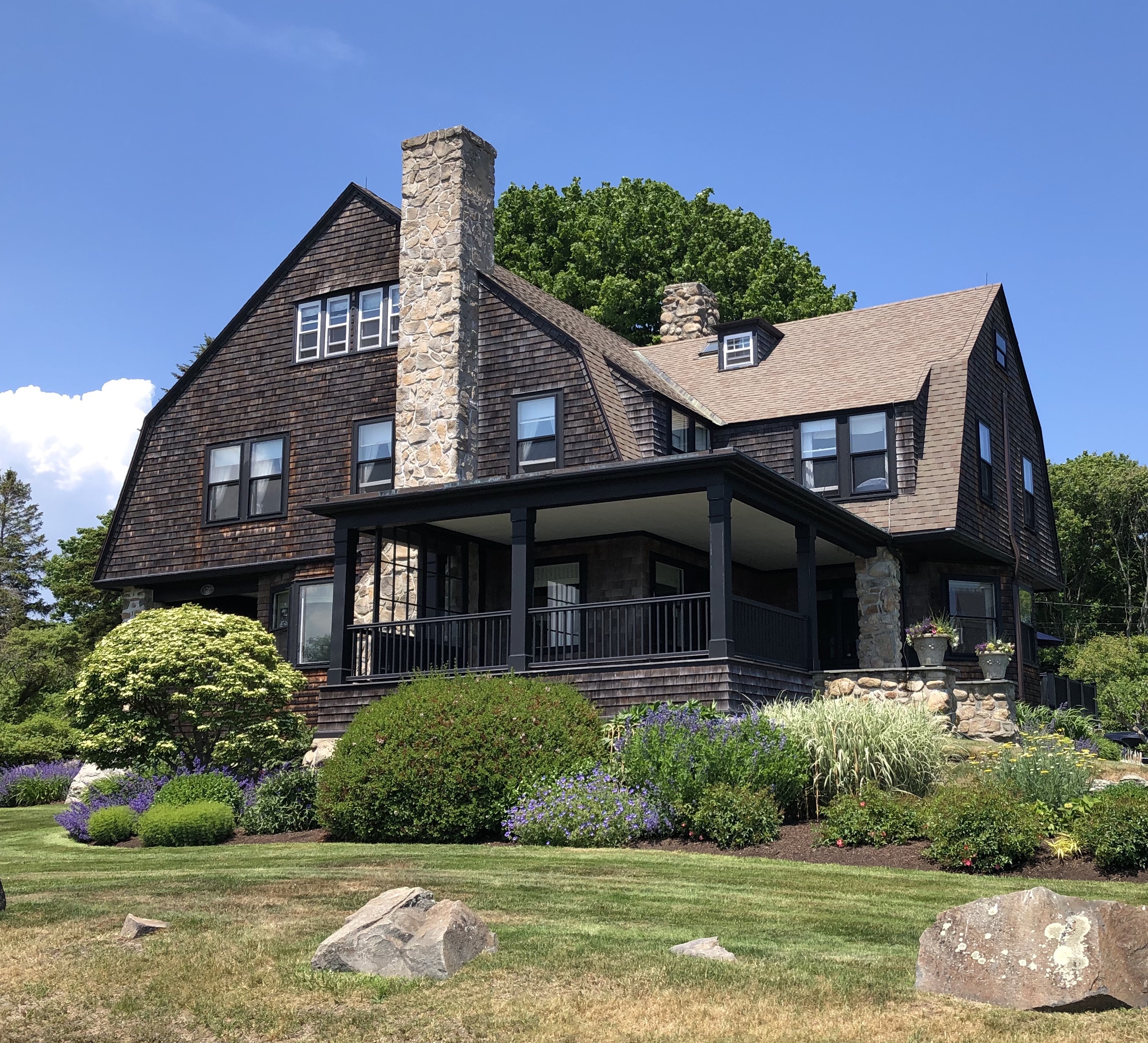 Inglesea Cottage // 1889 – Buildings of New England