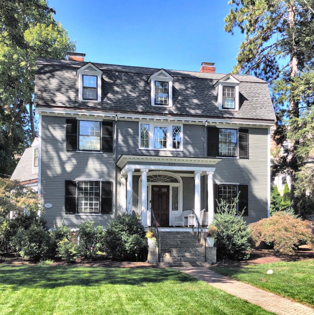 Lewis H. Bacon House // 1892 – Buildings of New England