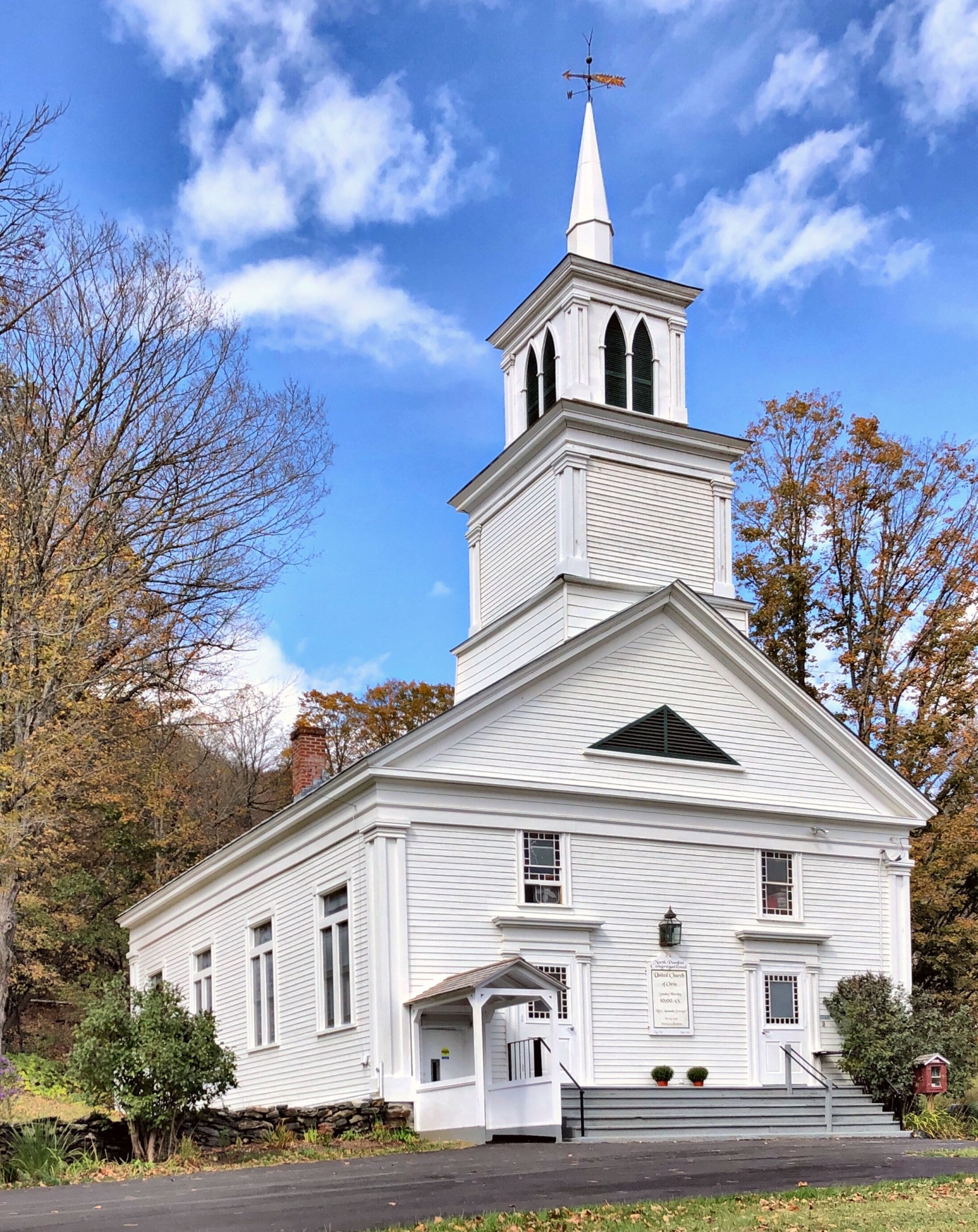 Pomfret Congregational Church // 1847 – Buildings of New England