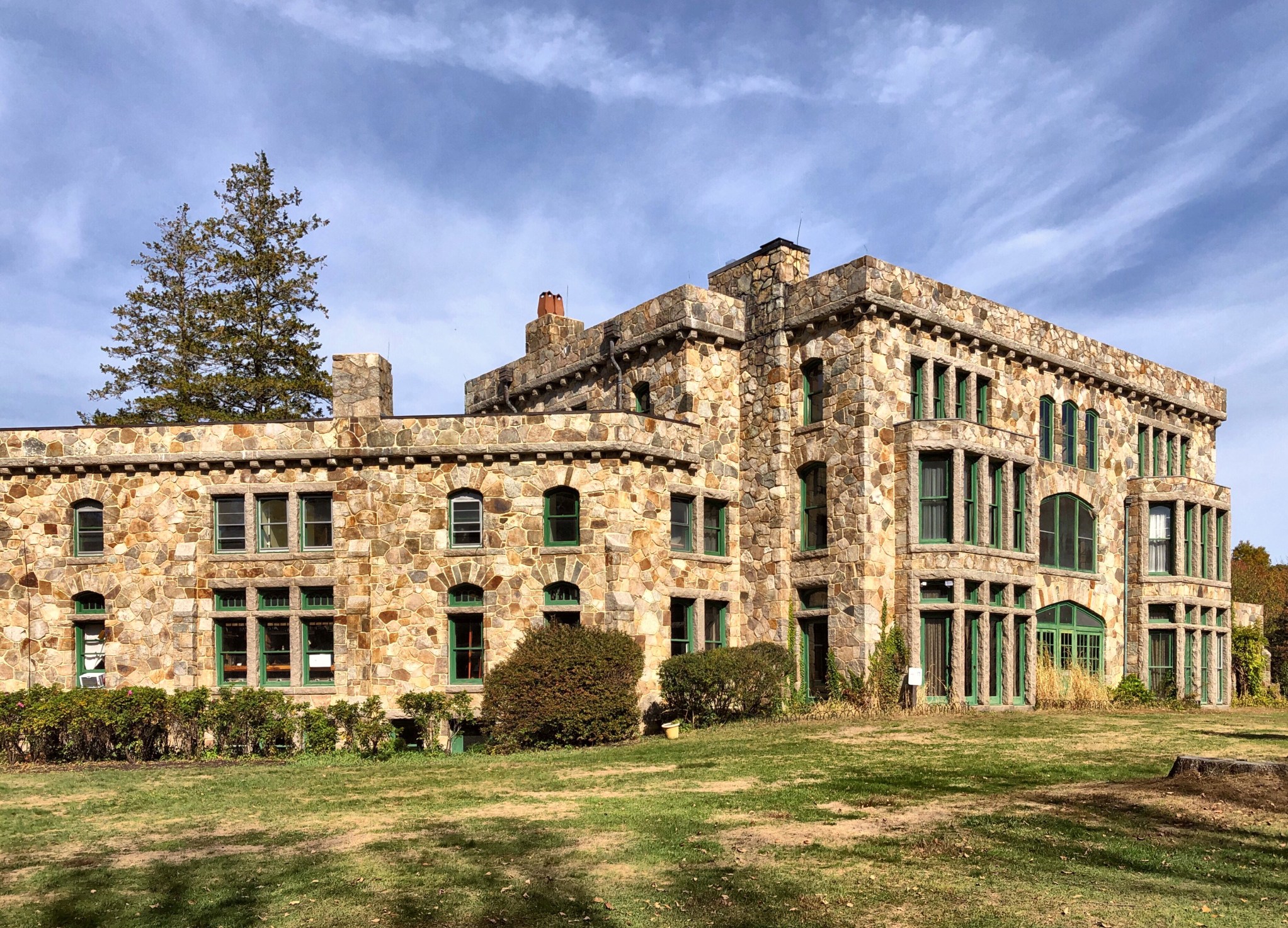 Ames Mansion-Borderland // 1910 – Buildings of New England