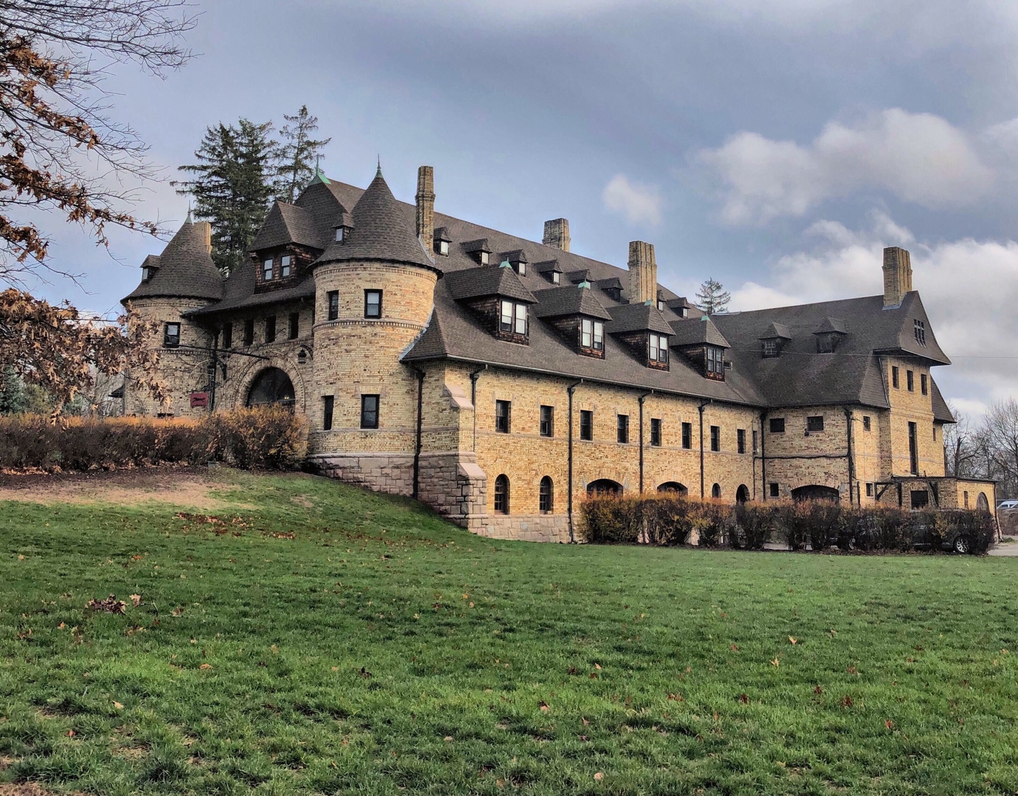 Chateauesque – Buildings of New England
