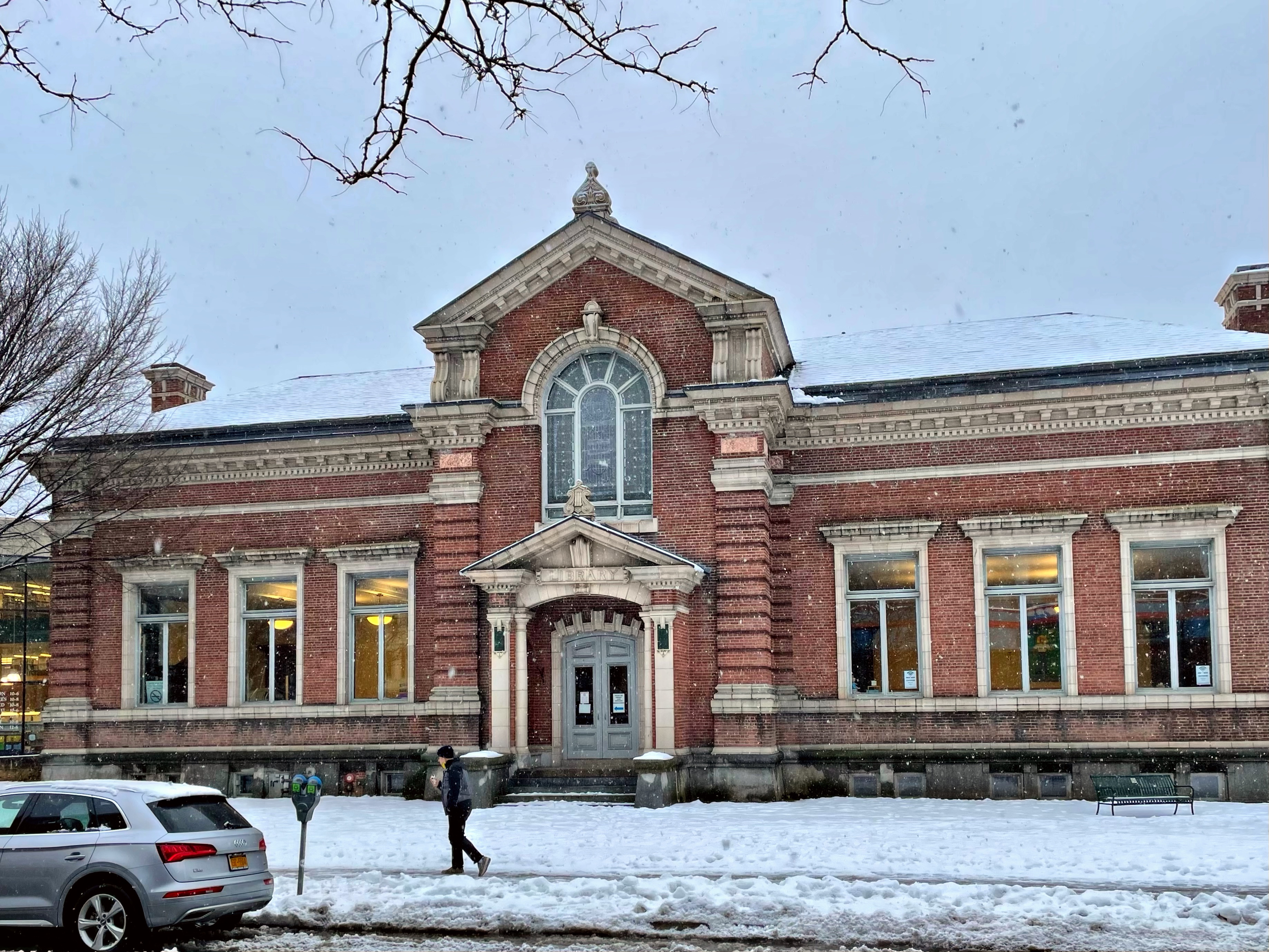 Fletcher Free Library // 1904 – Buildings of New England