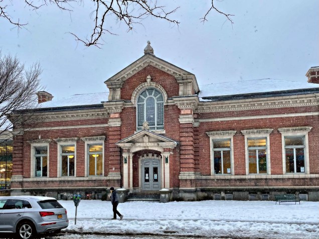 Fletcher Free Library // 1904 – Buildings of New England