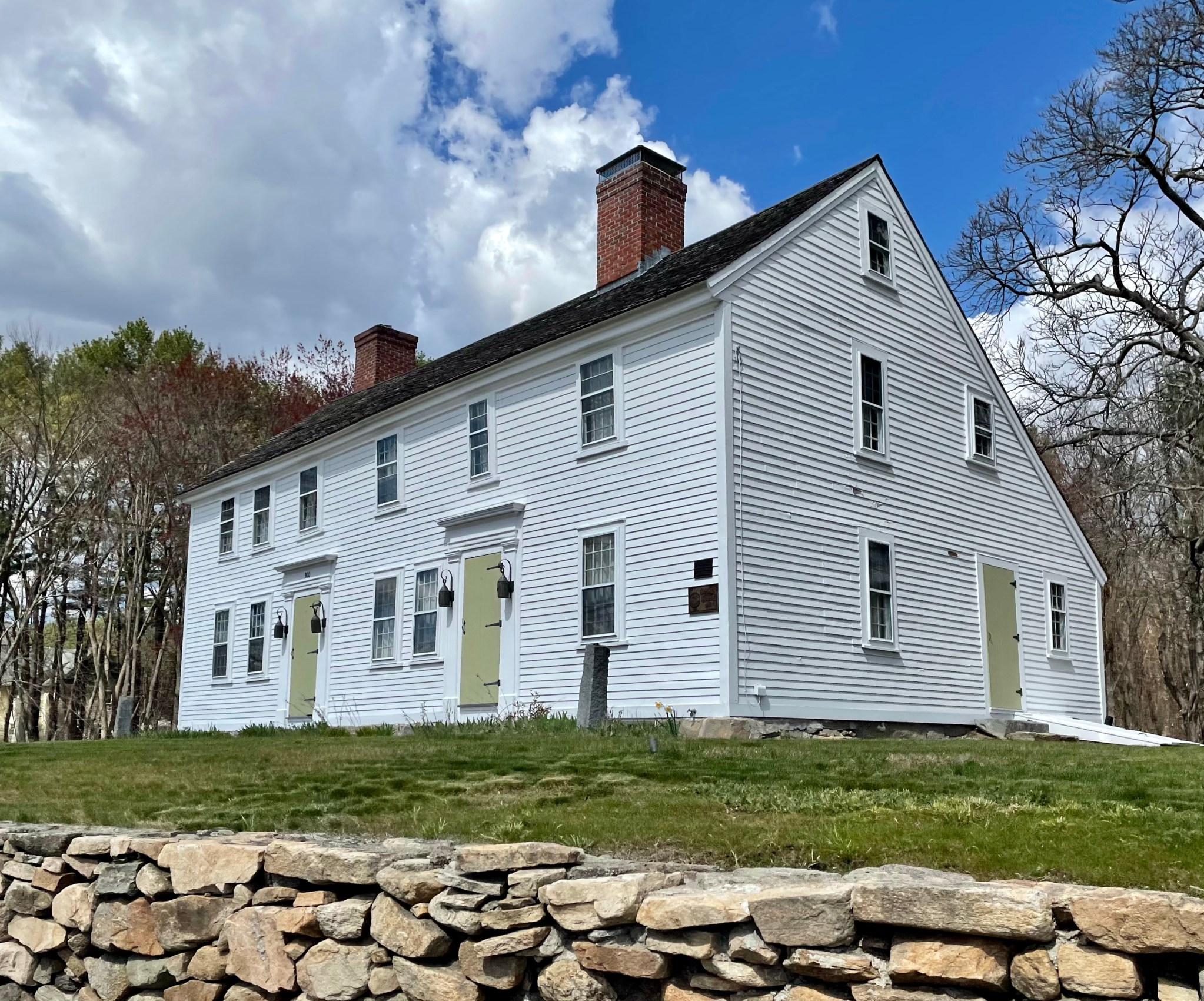 Acton – Buildings of New England