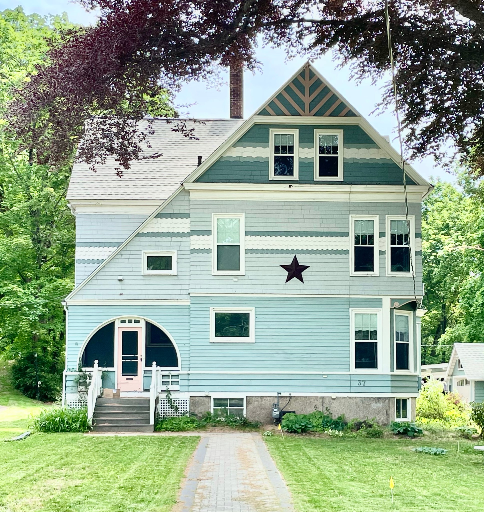 Frederick E. Smith House // c.1885 – Buildings of New England