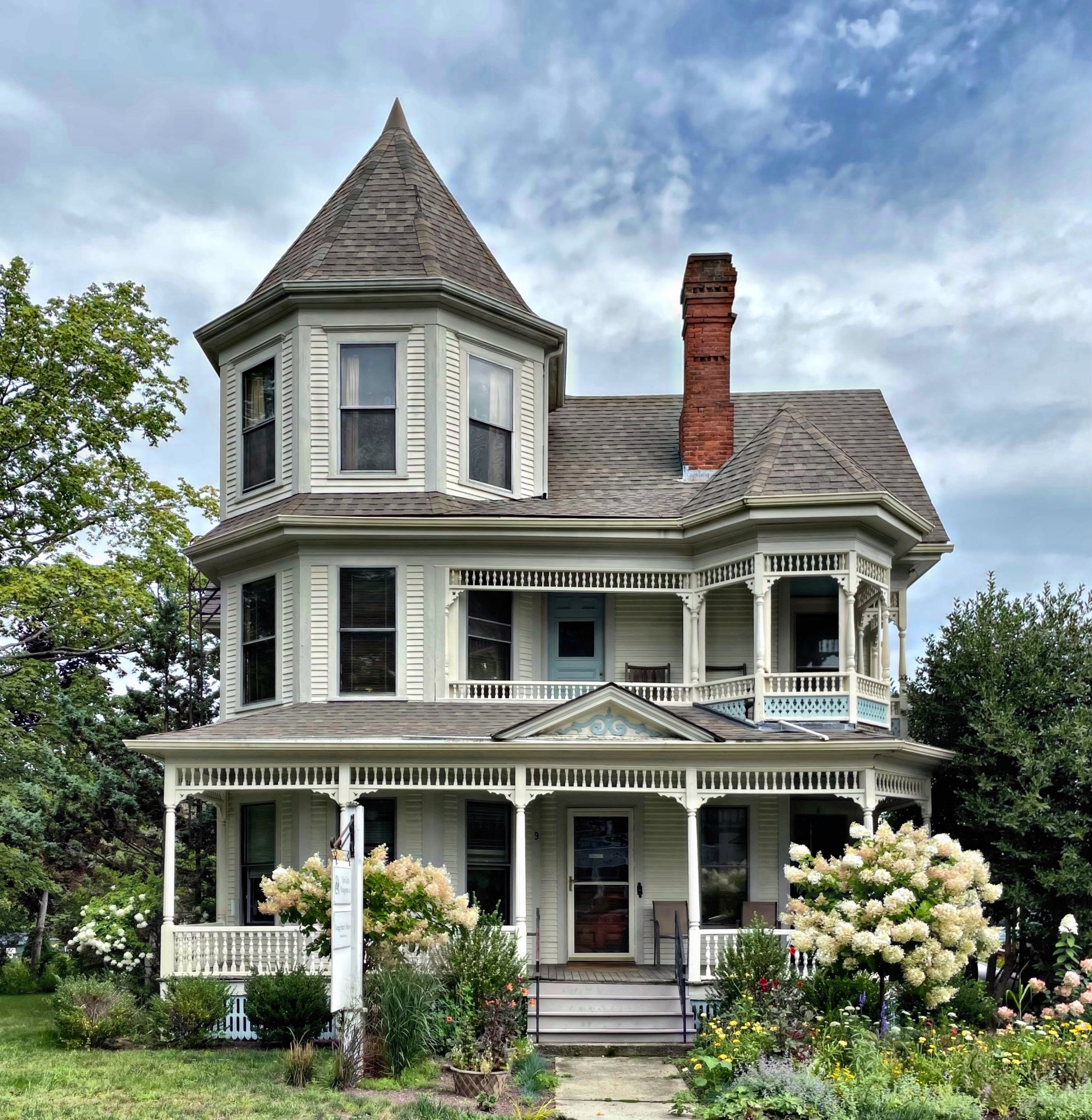 Rice-Petersen House // c.1890 – Buildings of New England