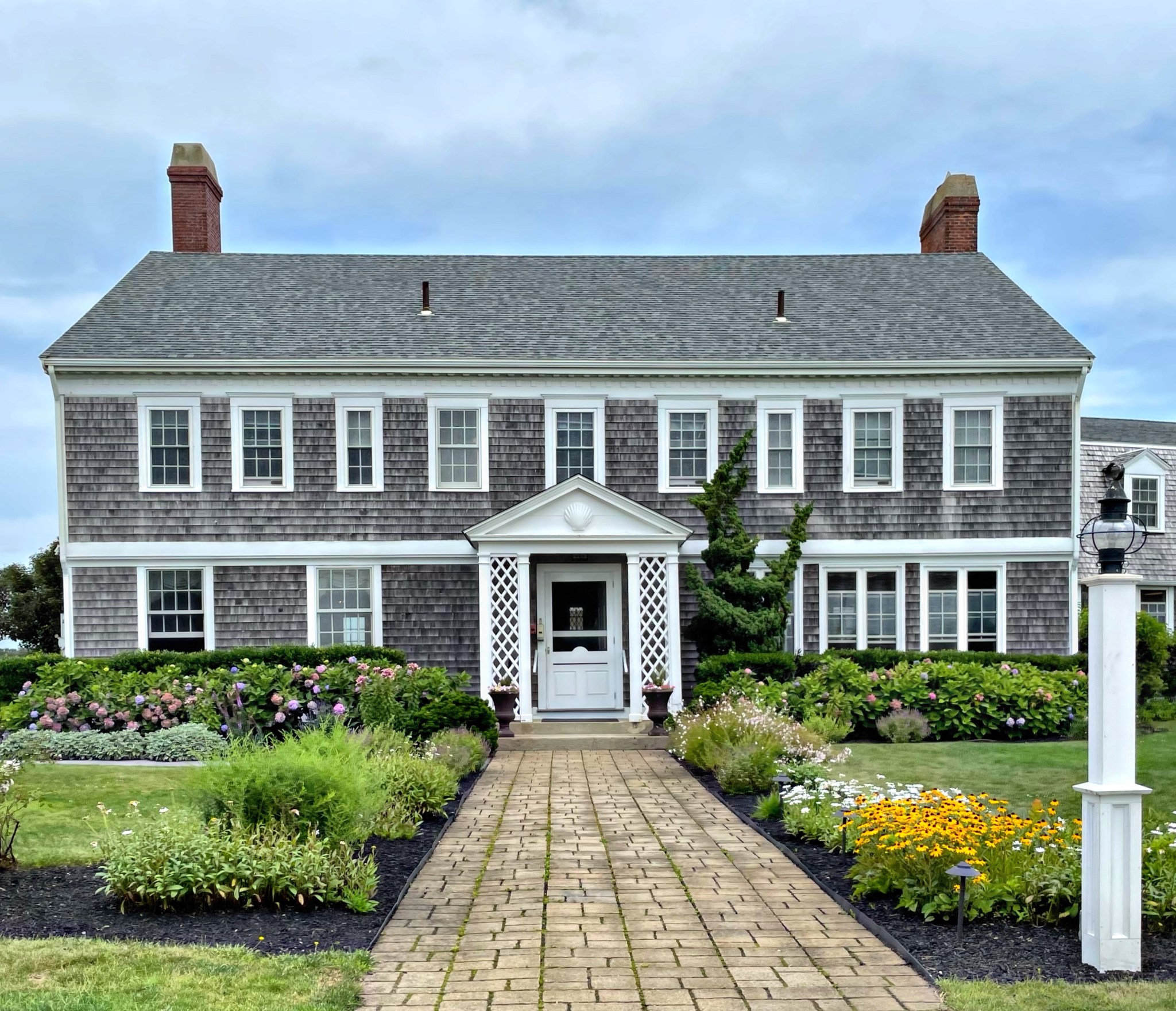 Colonial Revival – Page 15 – Buildings of New England