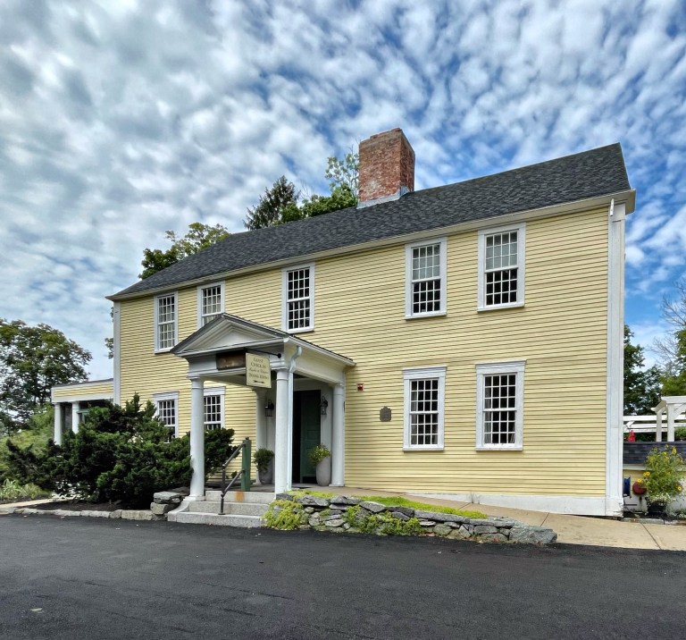 Valentine Hill House // c.1649 – Buildings of New England
