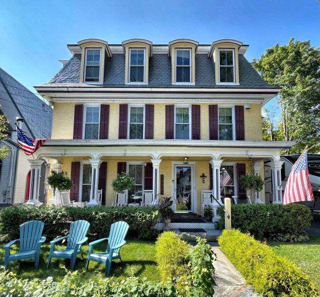 Inn Victoria – Buildings of New England