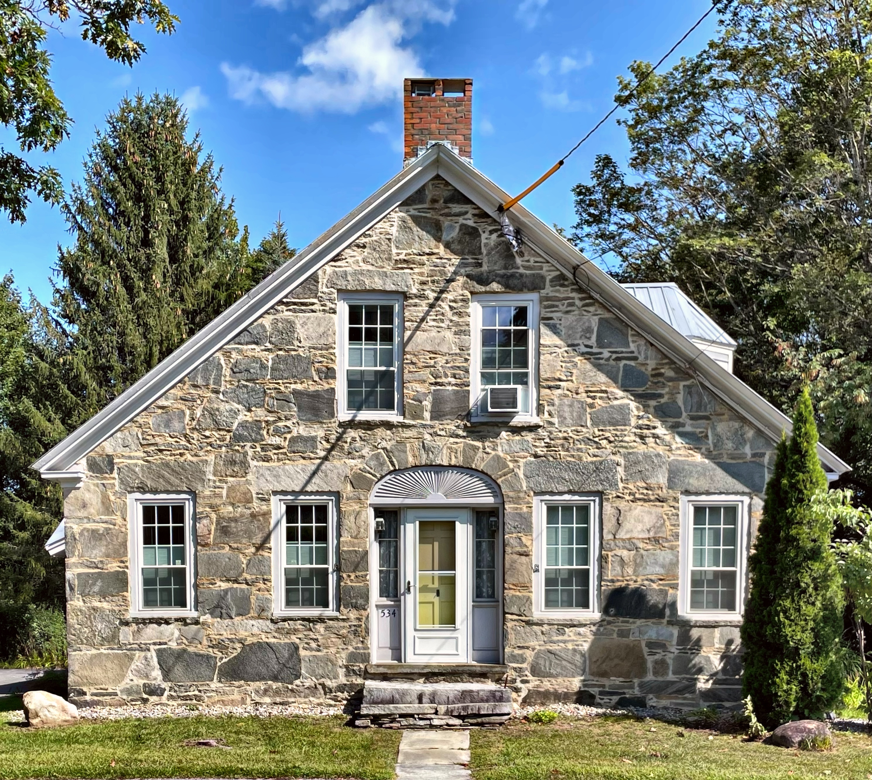 Israel Moore Snecked Ashlar House // c.1846 – Buildings of New England
