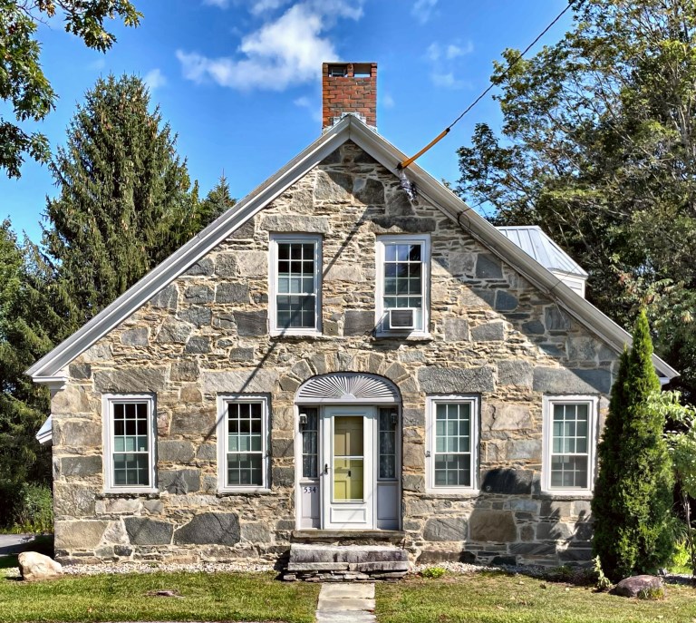 Snecked Ashlar – Buildings of New England