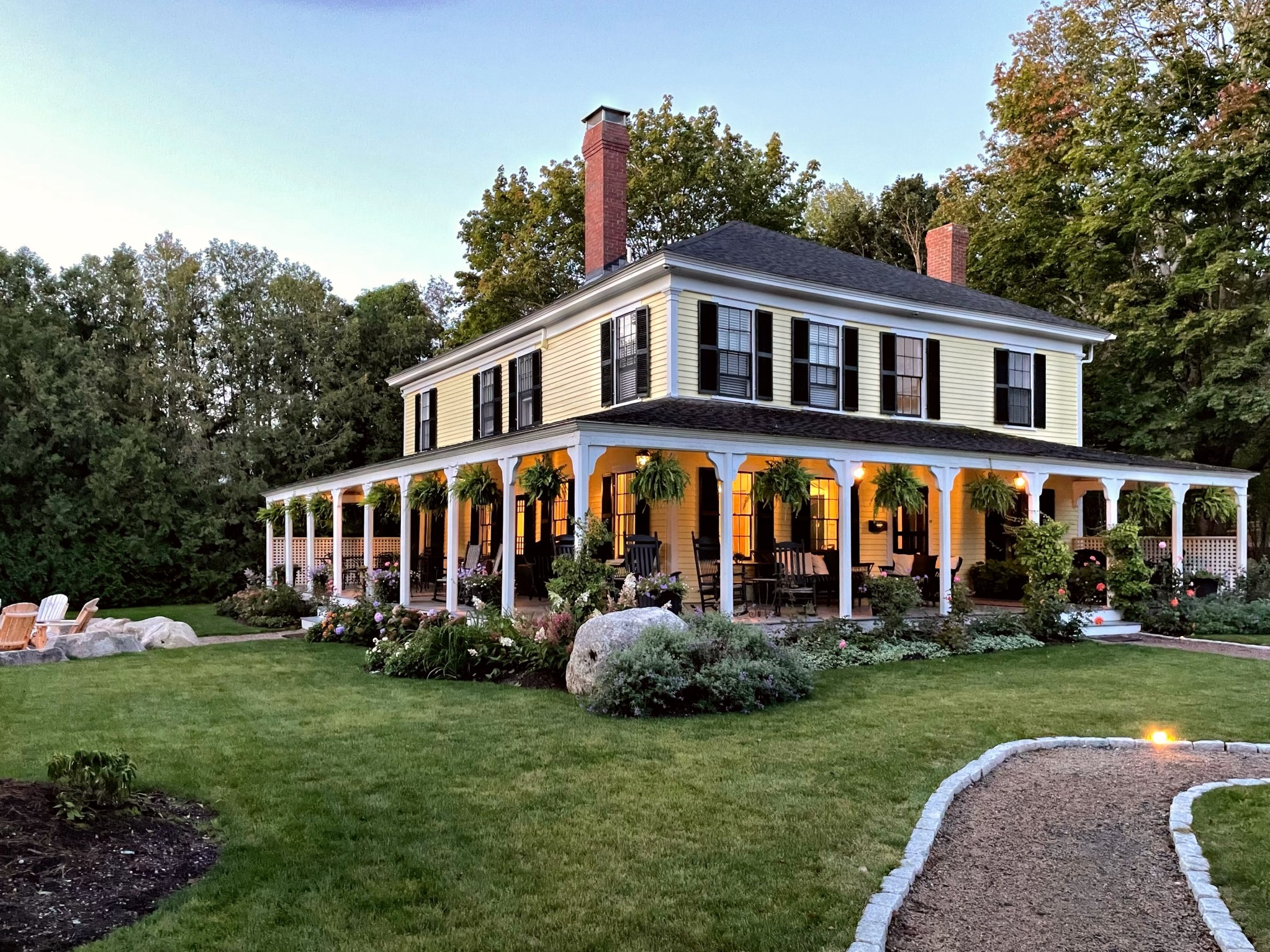 Colonial Revival – Page 15 – Buildings of New England