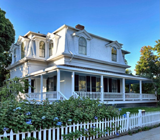 “The Kedge” // 1871 – Buildings of New England