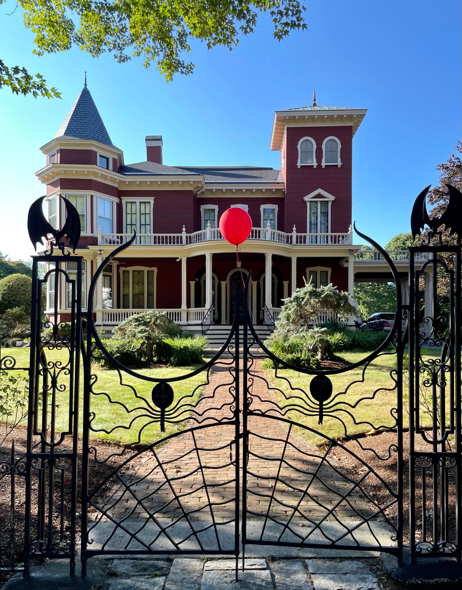 Stephen King House // 1854 – Buildings of New England