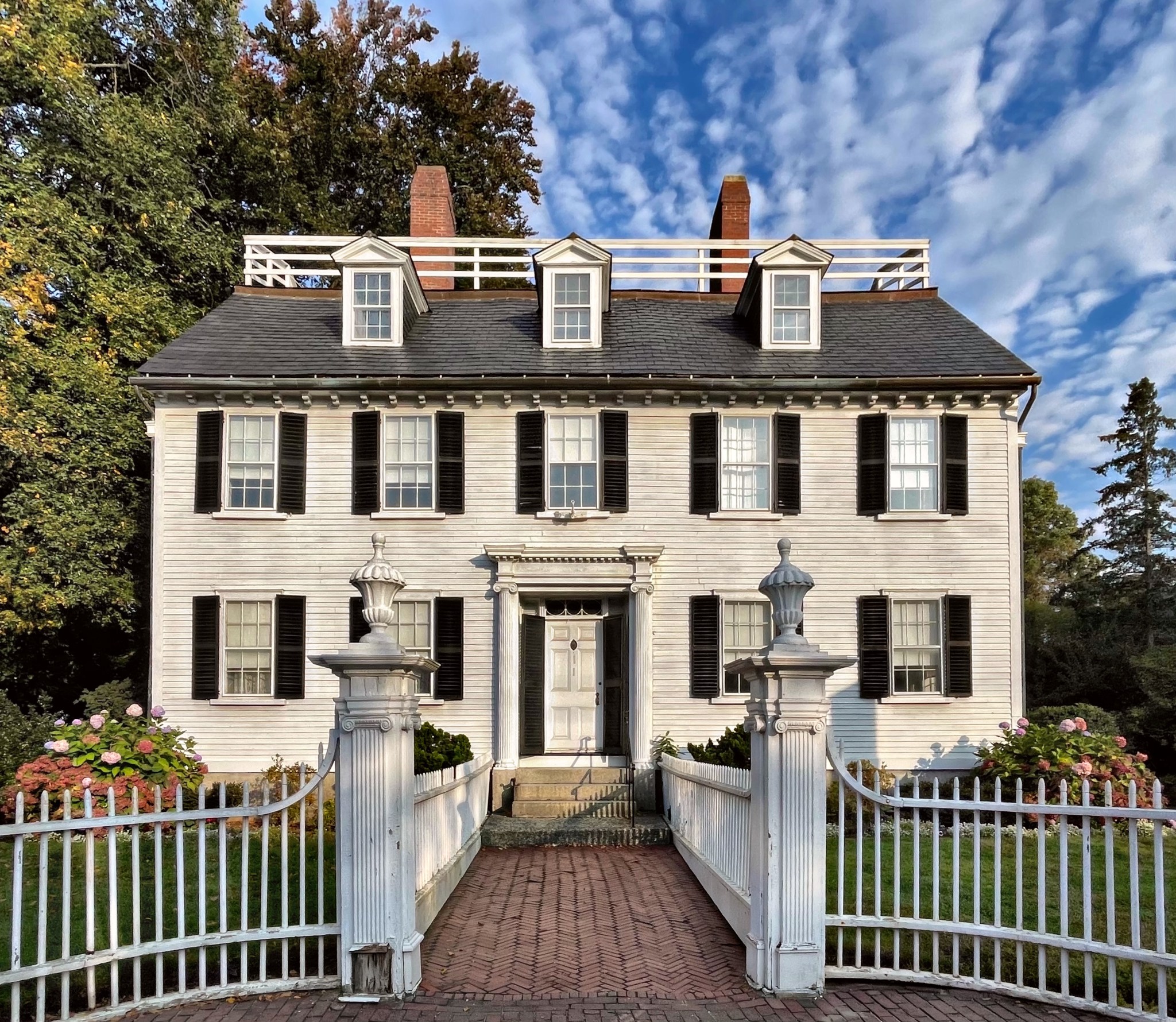 Ropes Mansion // c.1727 – Buildings of New England