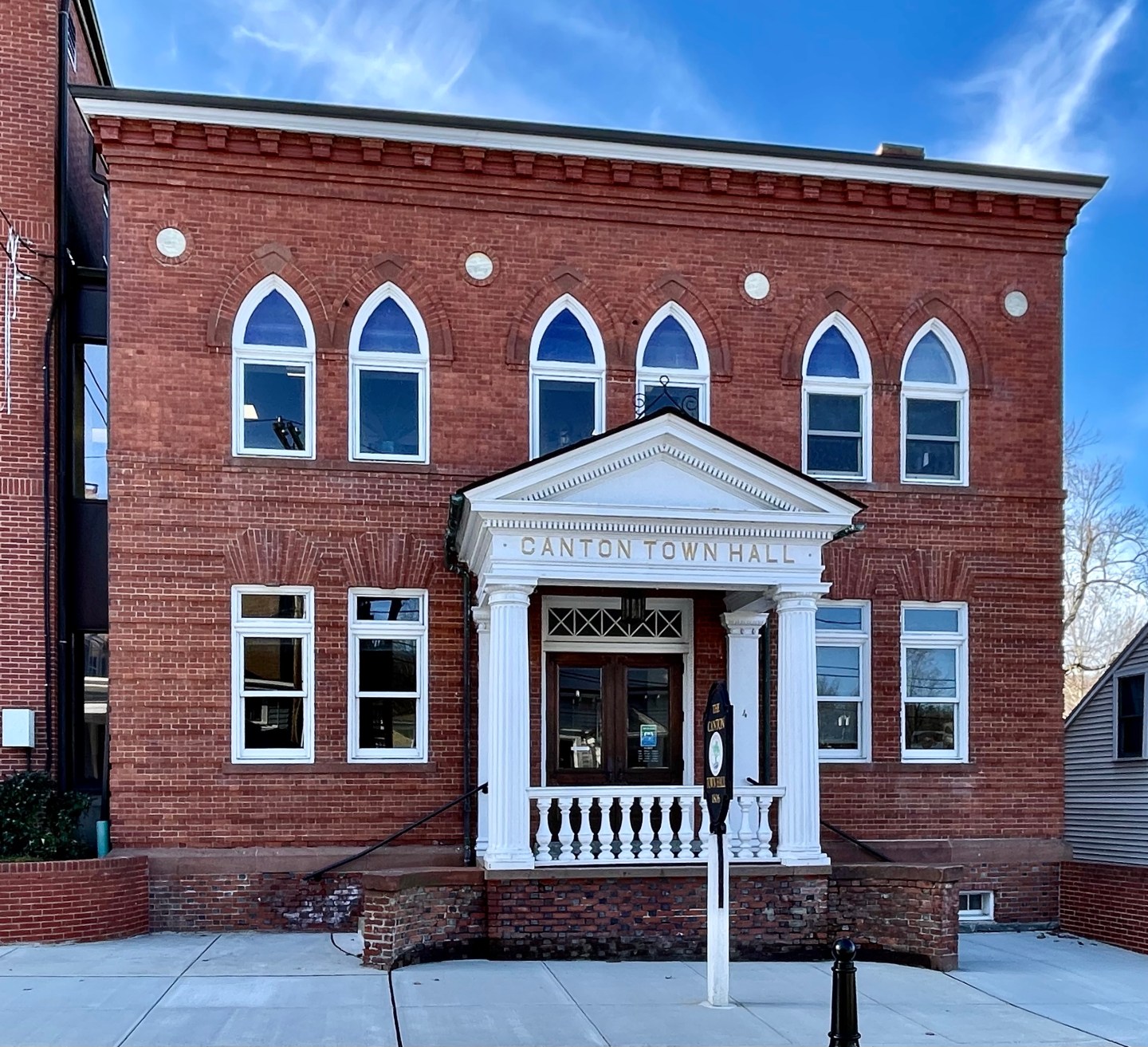 Canton – Buildings of New England