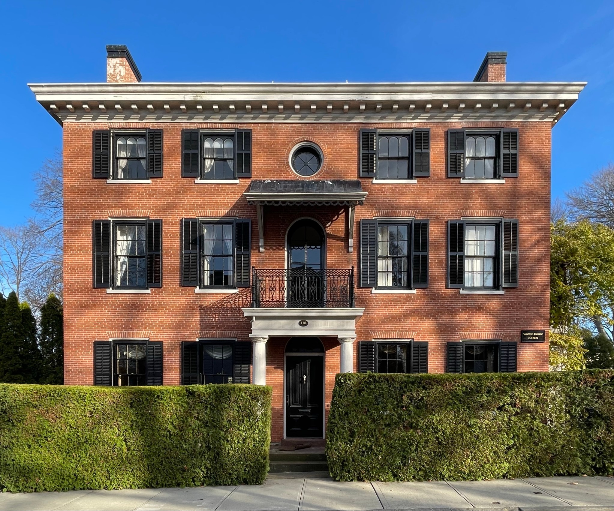 Lawton-Warren House // 1809 – Buildings of New England