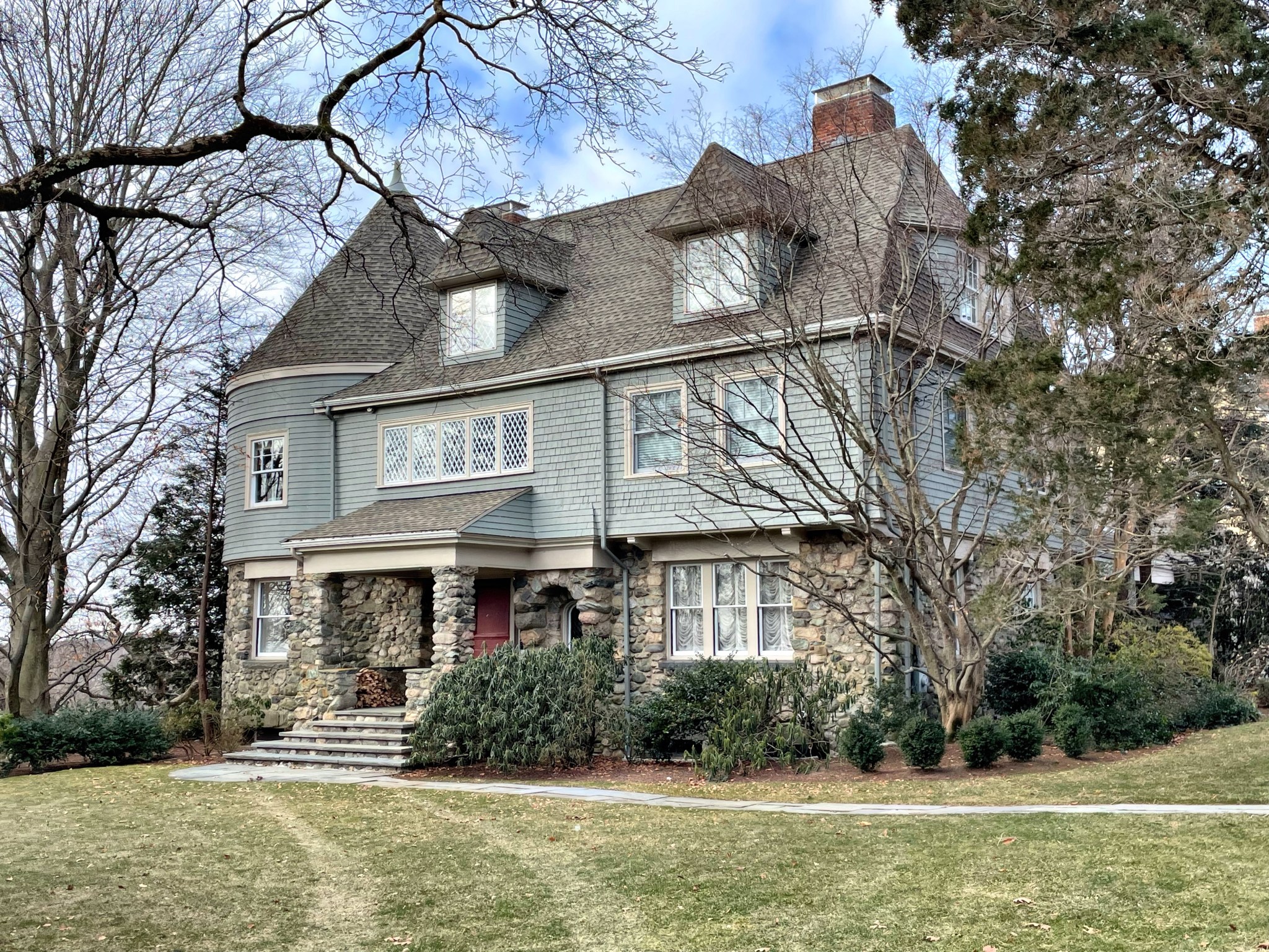 Louis K. Harlow House // 1888 – Buildings of New England