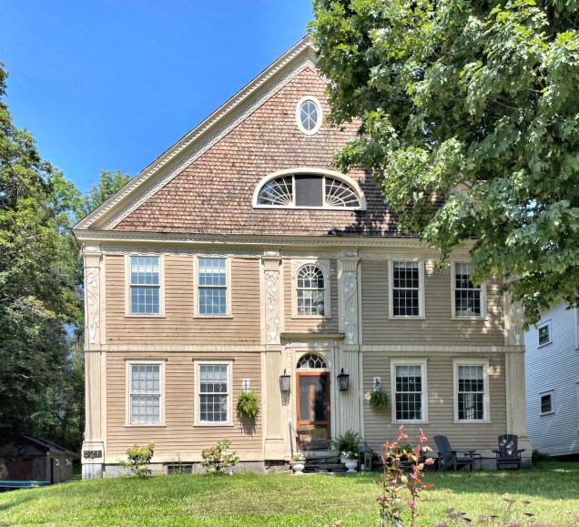 Leonard Proctor House // c.1810 – Buildings of New England