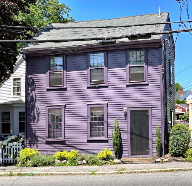 Purple House – Buildings of New England