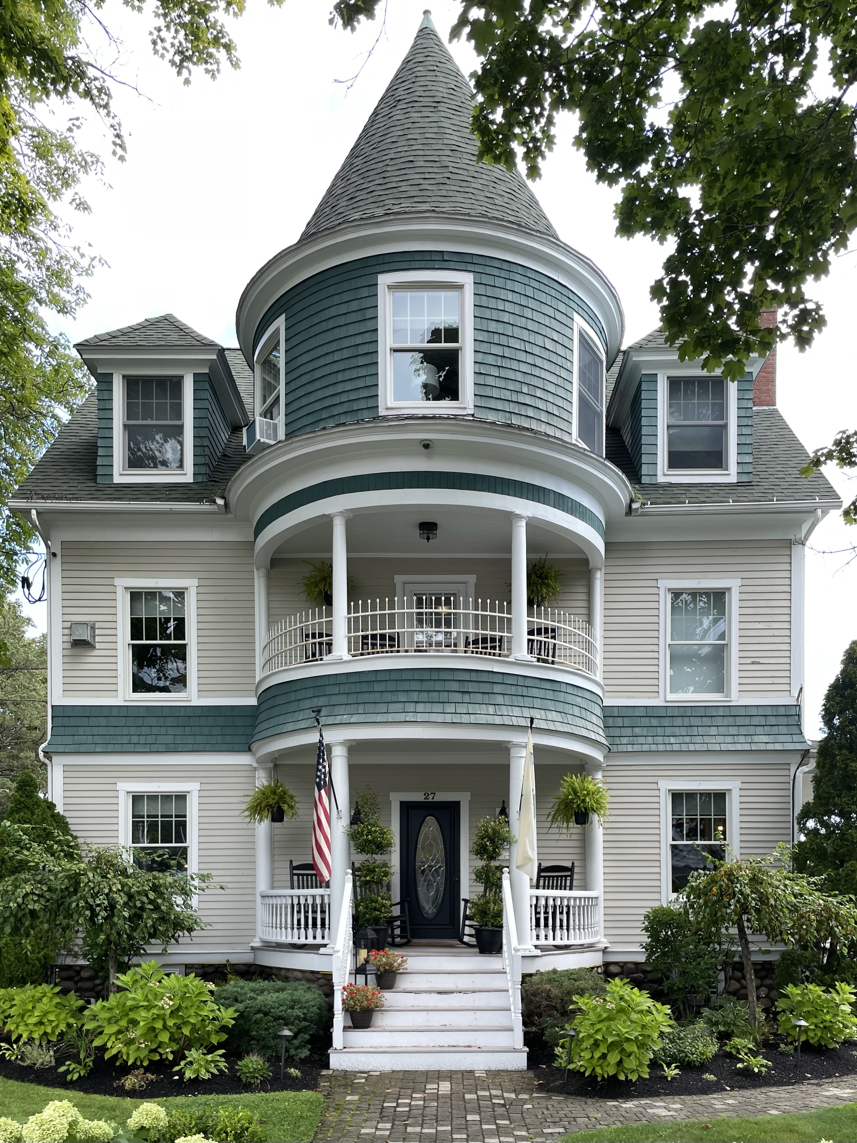 Nellie Littlefield House // 1889 – Buildings of New England