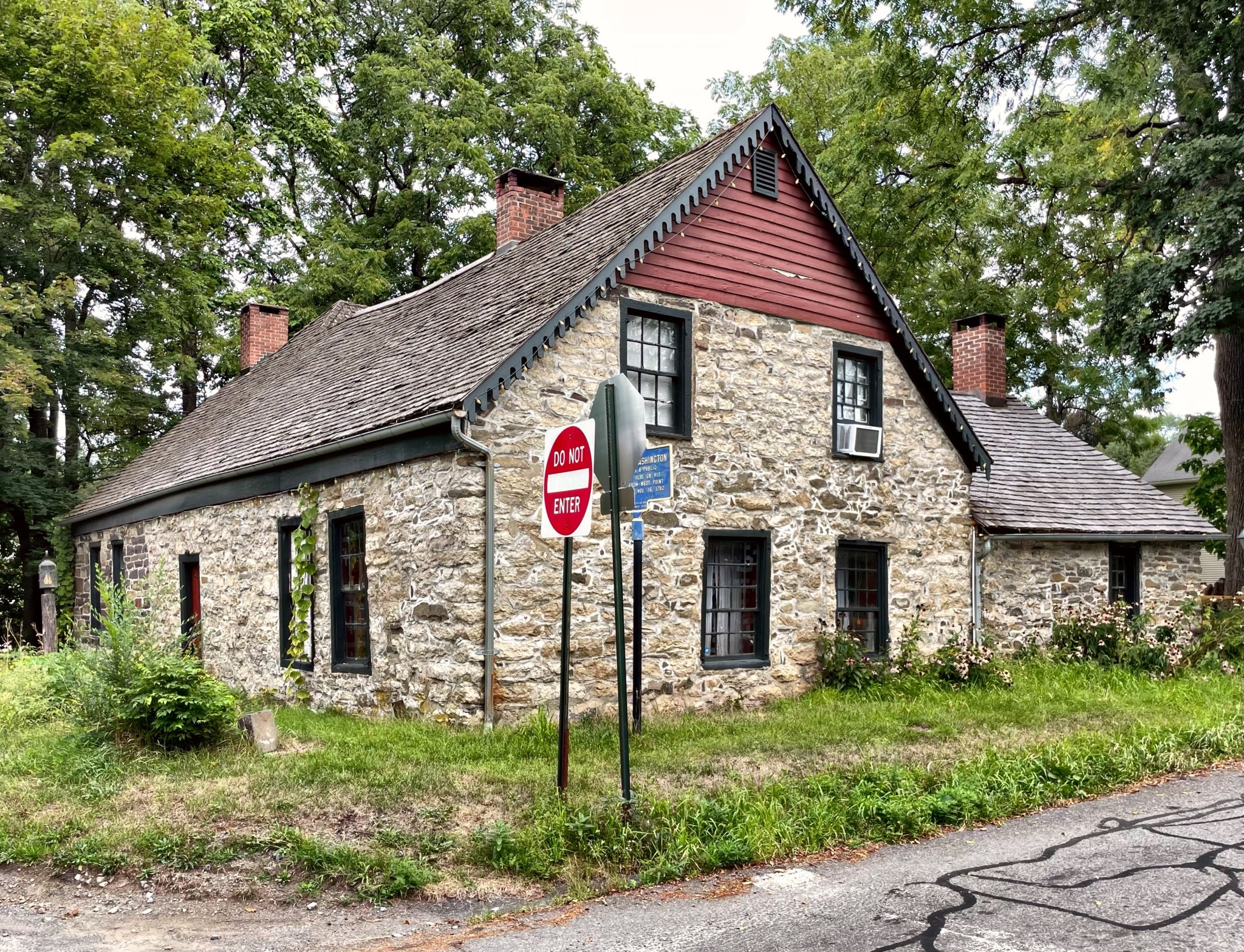 Ostrander-Houghtaling House // c.1705 – Buildings of New England