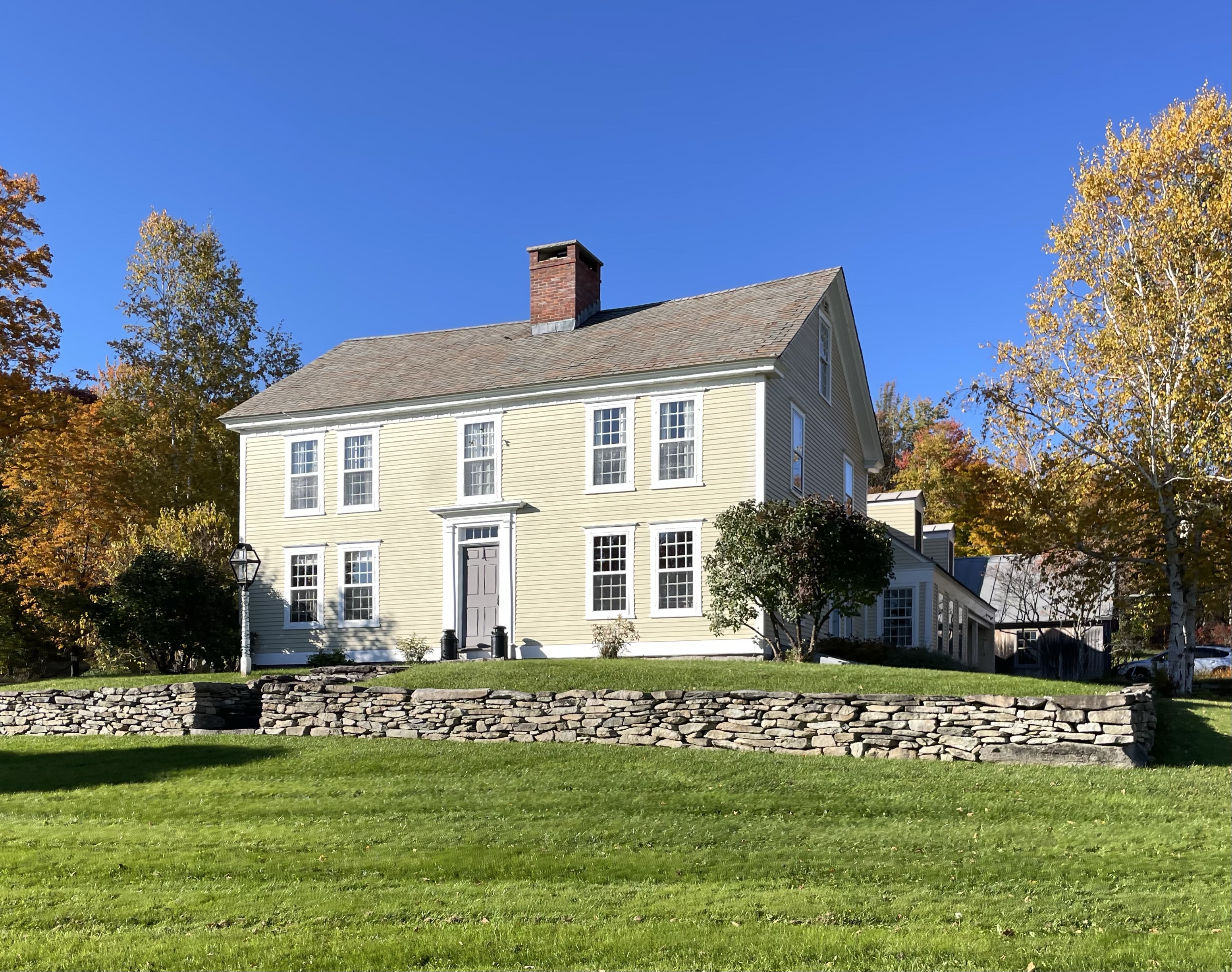 Dale-Pease-Bigelow Homestead // c.1800 – Buildings of New England
