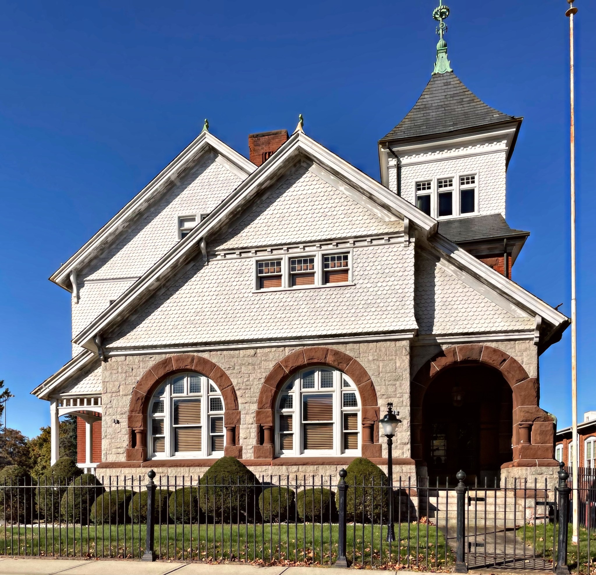 George H. Gilbert Company Offices // 1885 – Buildings of New England