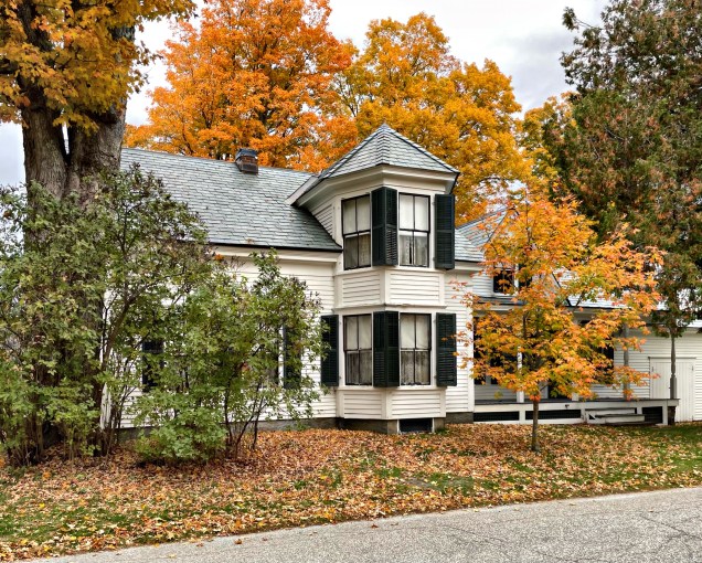 Coolidge Homestead // c.1840 – Buildings of New England