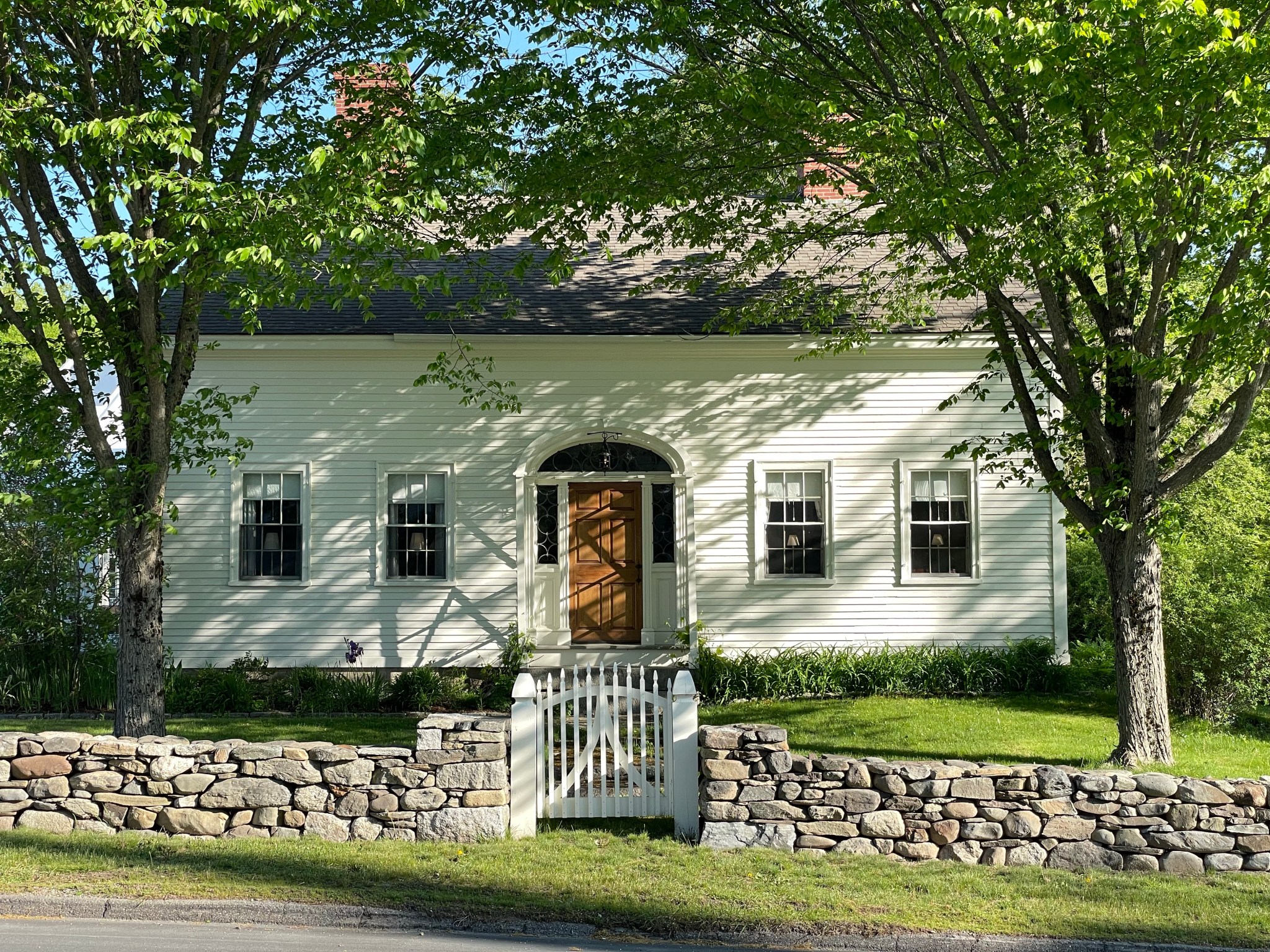 Cape House – Buildings of New England