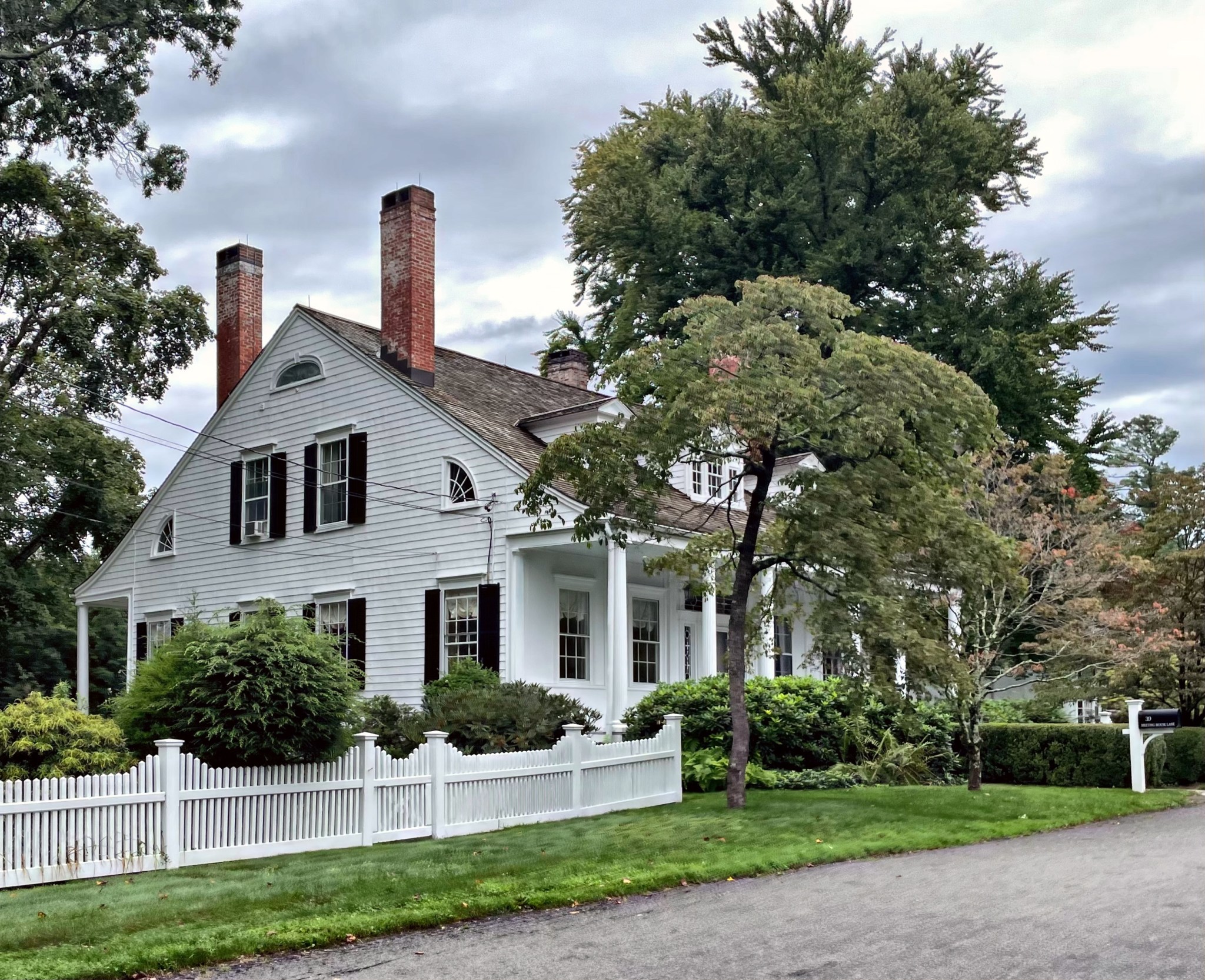 Reverend Richard and Lavinia Dey House // 1823 – Buildings of New England