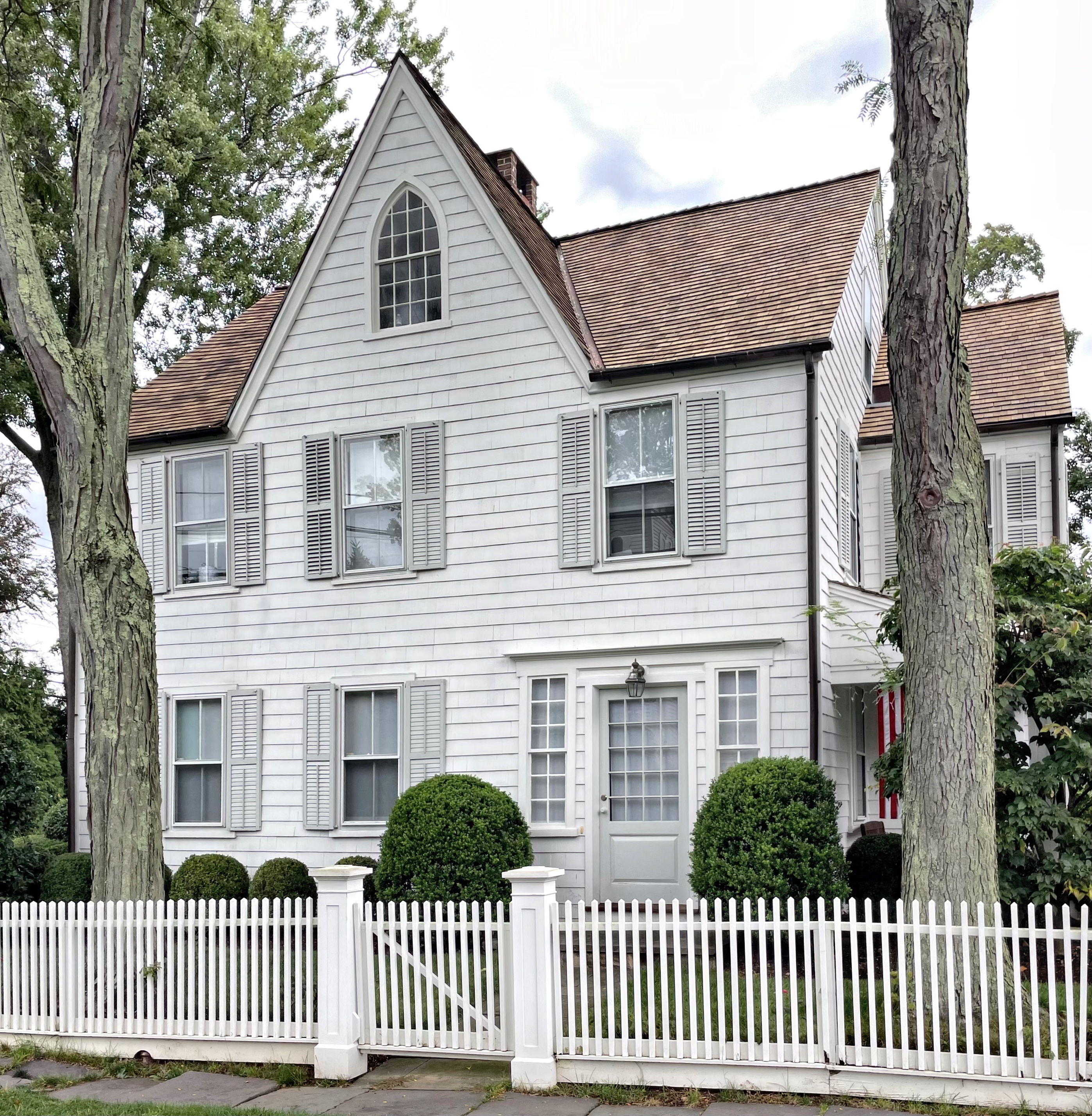 David Bradley House // c.1803 – Buildings of New England