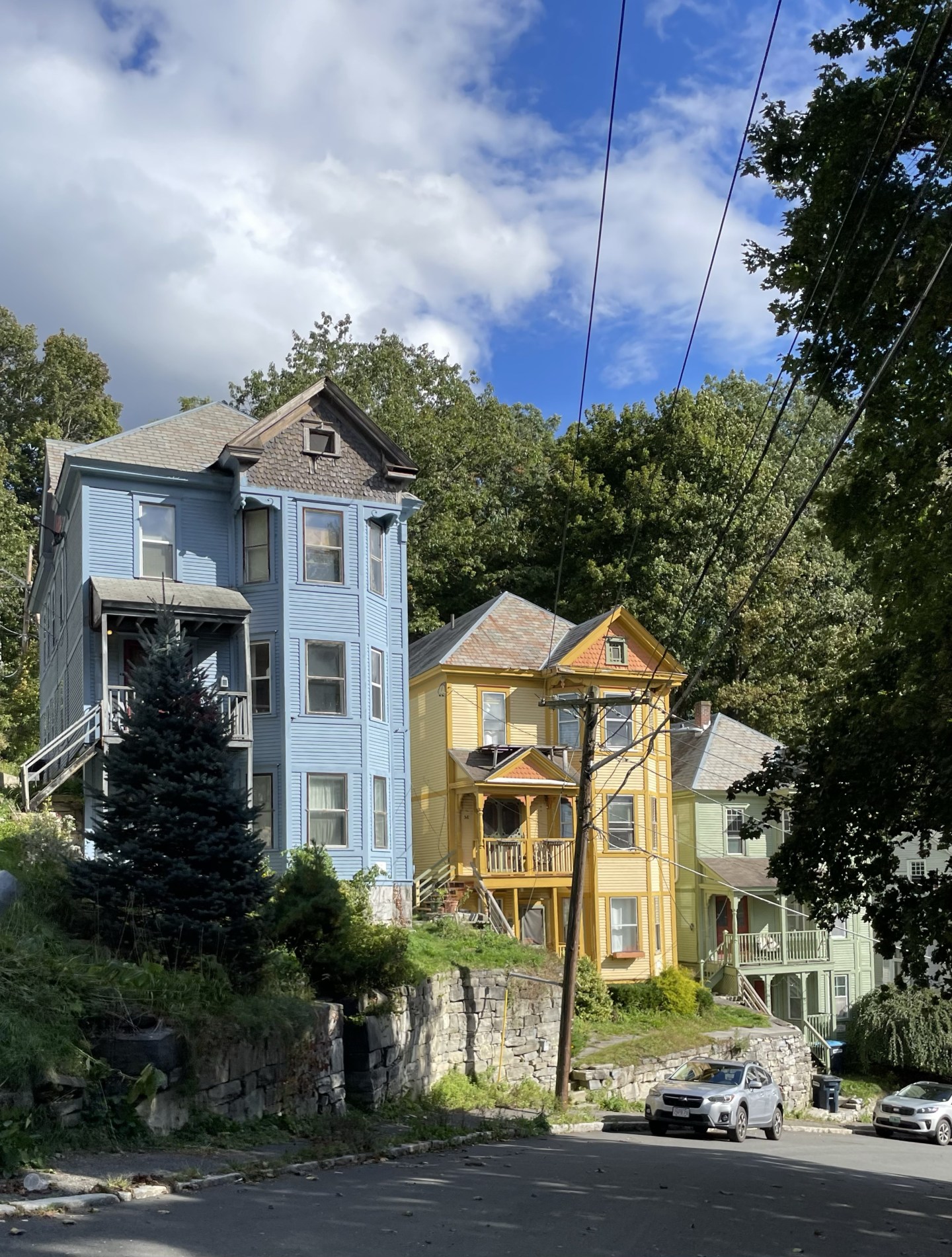 Three Decker – Buildings of New England