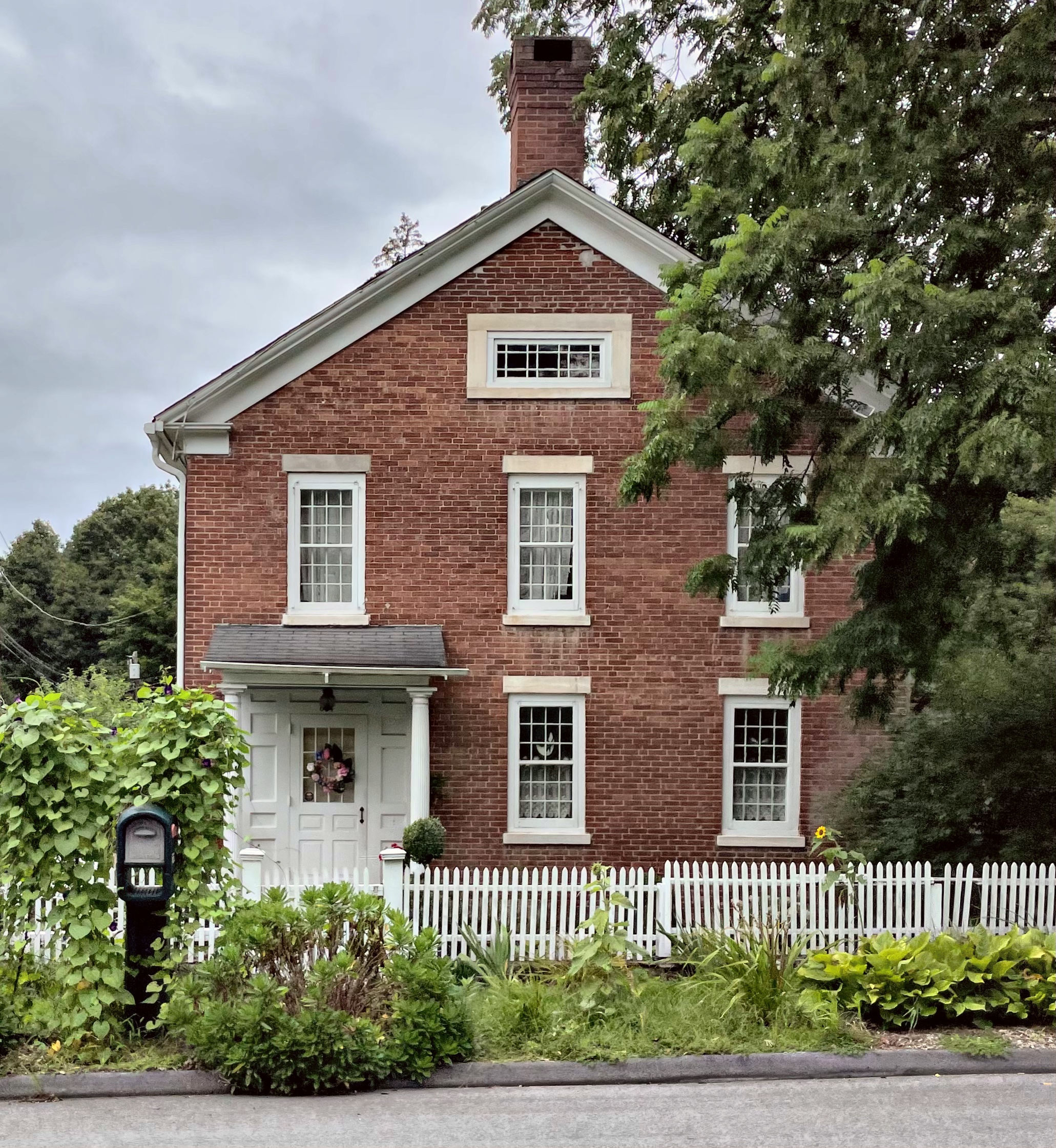 Benjamin Downs House // c.1830 – Buildings of New England