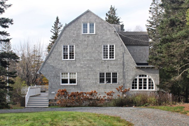 McCrea Cottage // 1891 – Buildings of New England