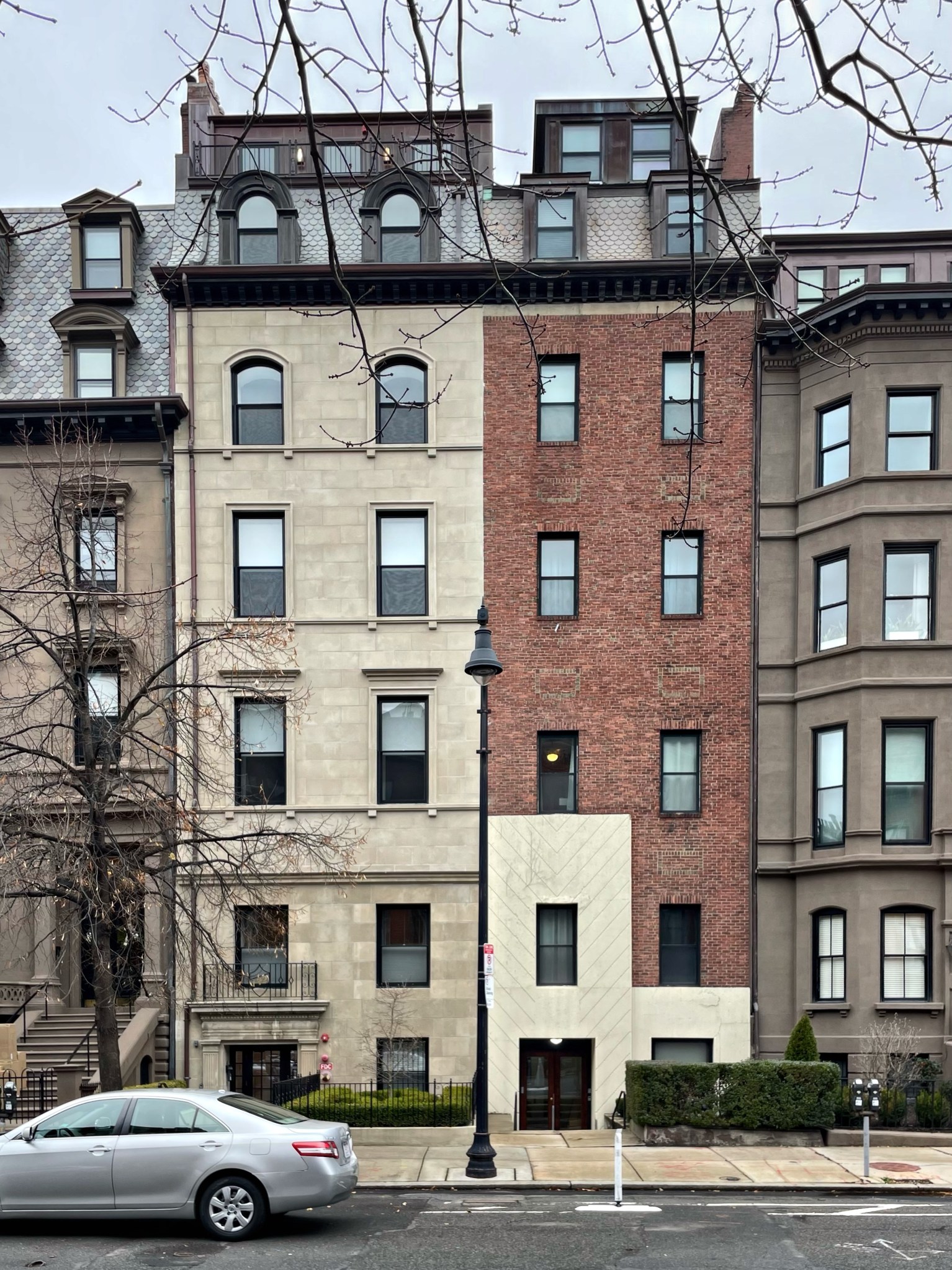 Mansard House – Buildings of New England