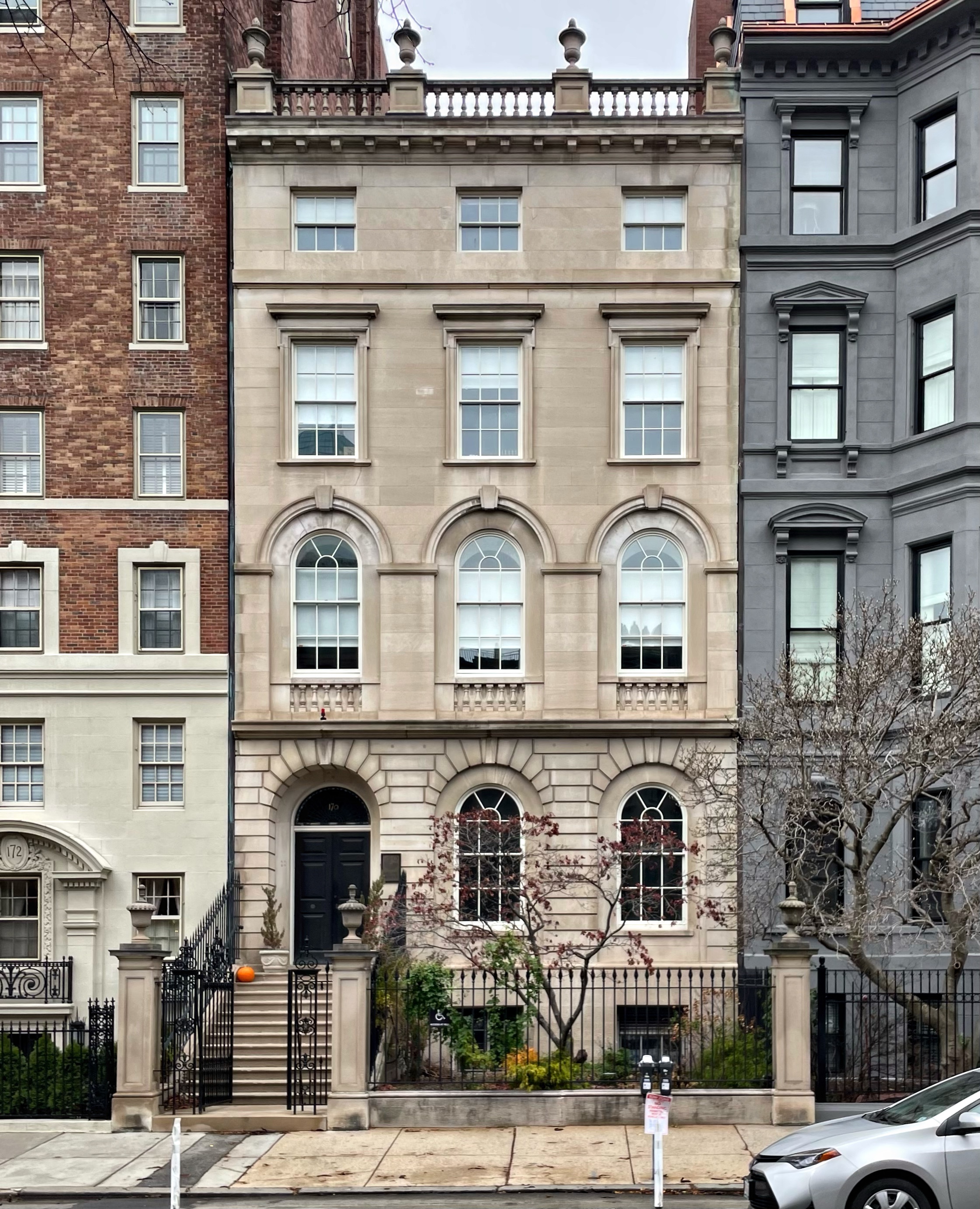 Cushing-Gay Townhouse // 1862 – Buildings of New England