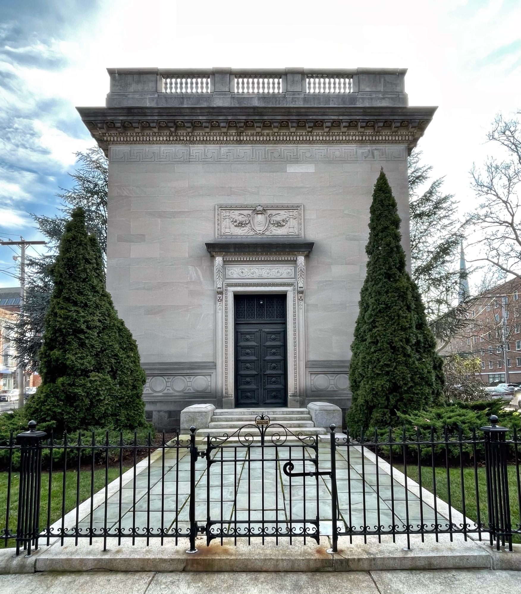 Berzelius Tomb // 1910 – Buildings of New England