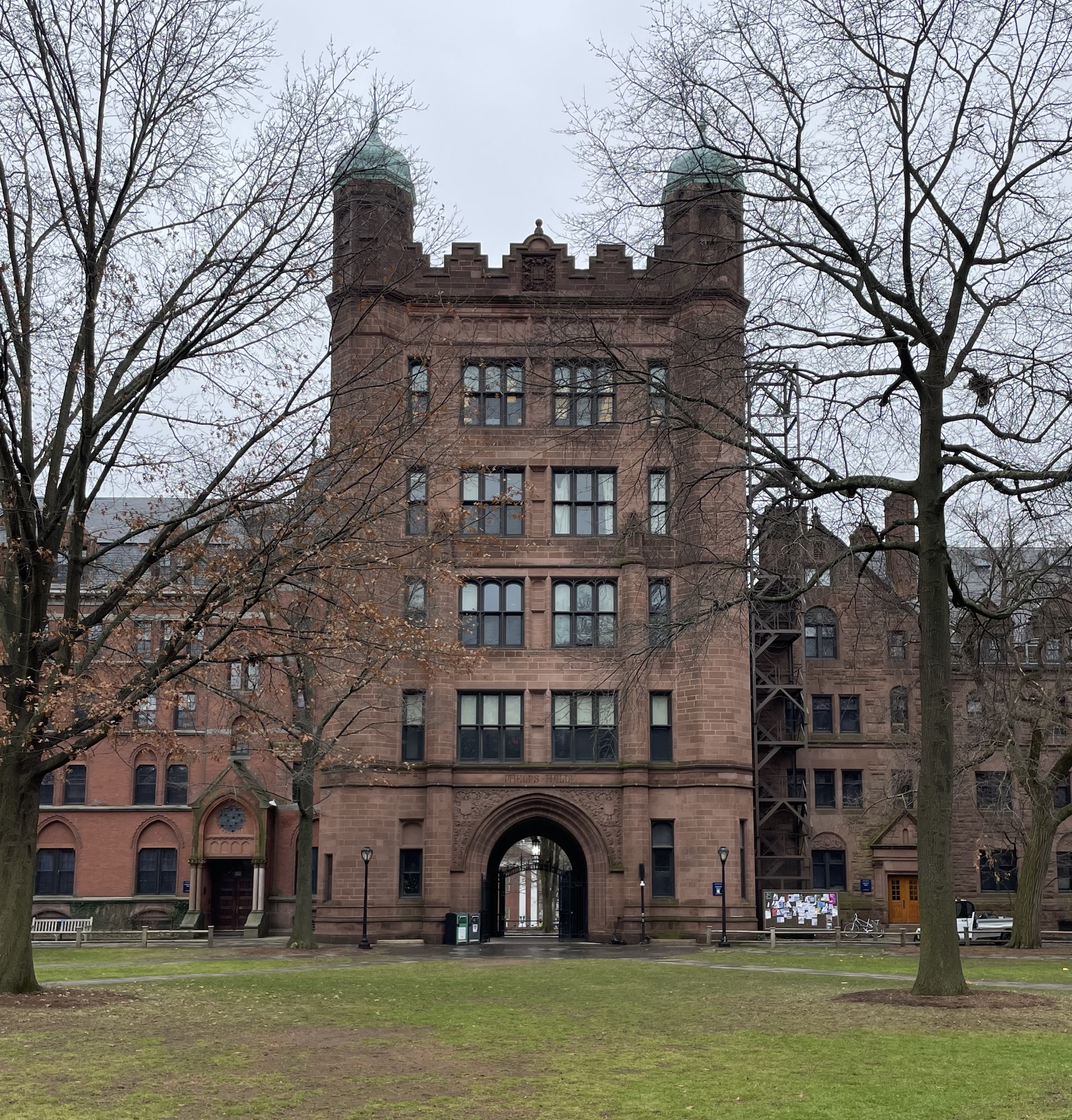 Yale University – Phelps Hall and Gate // 1896 – Buildings of New England