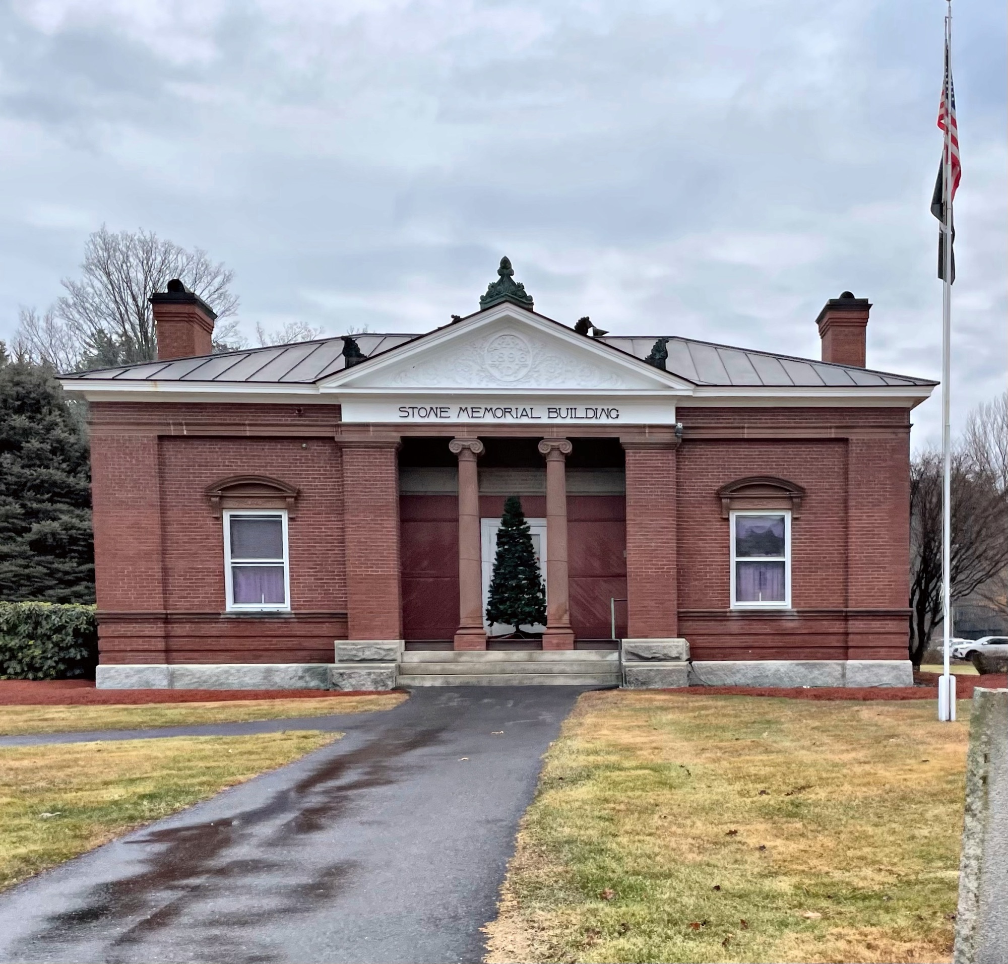 Stone Memorial Building // 1896 – Buildings of New England