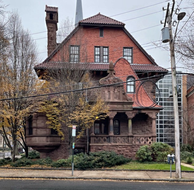 Yale University – Warner House // 1887 – Buildings of New England