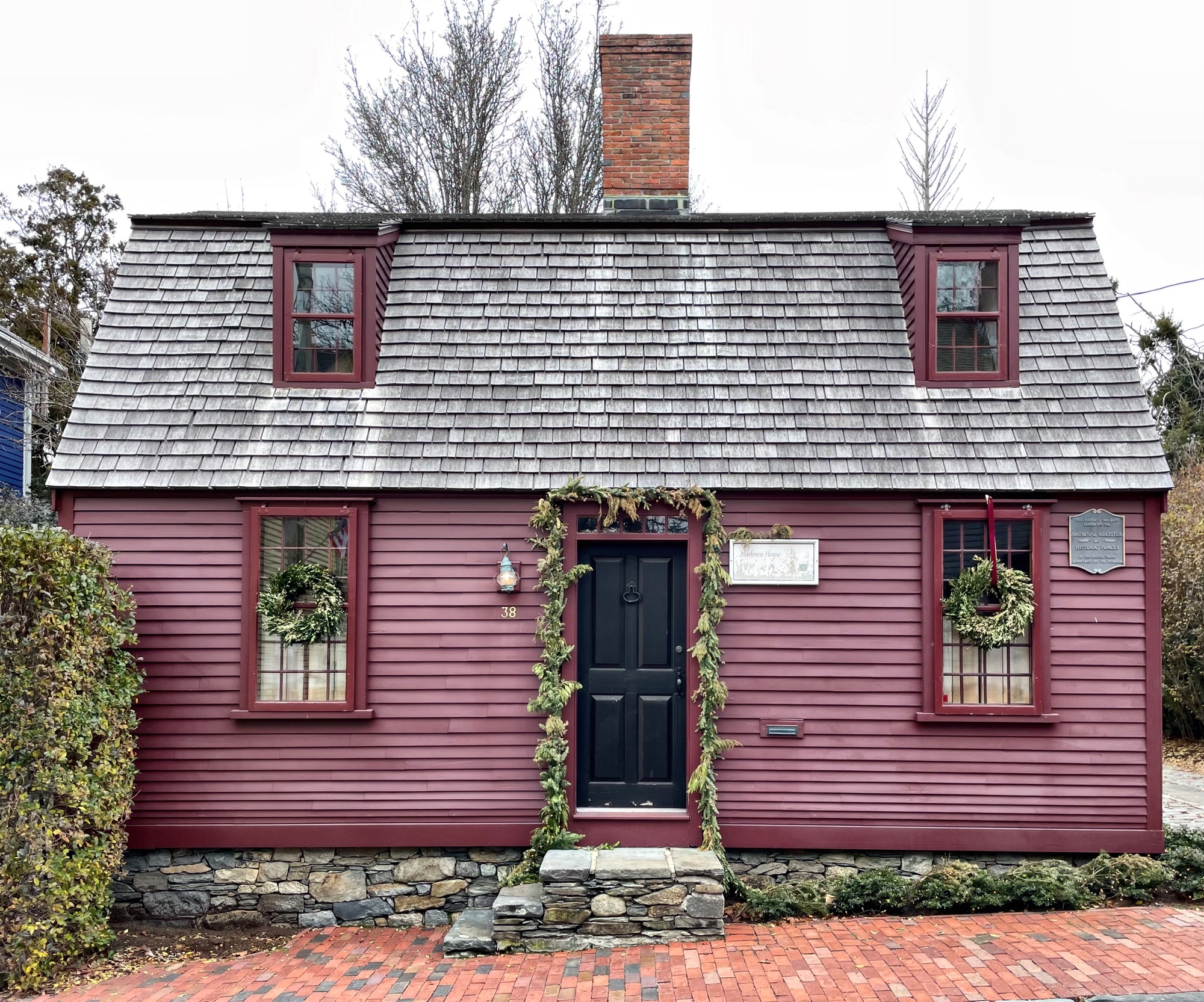 Cape House – Buildings of New England