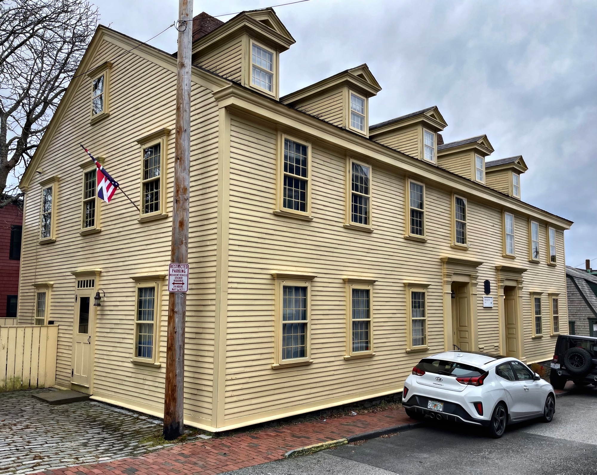Cahoone-Yates Double House // c.1763 – Buildings of New England