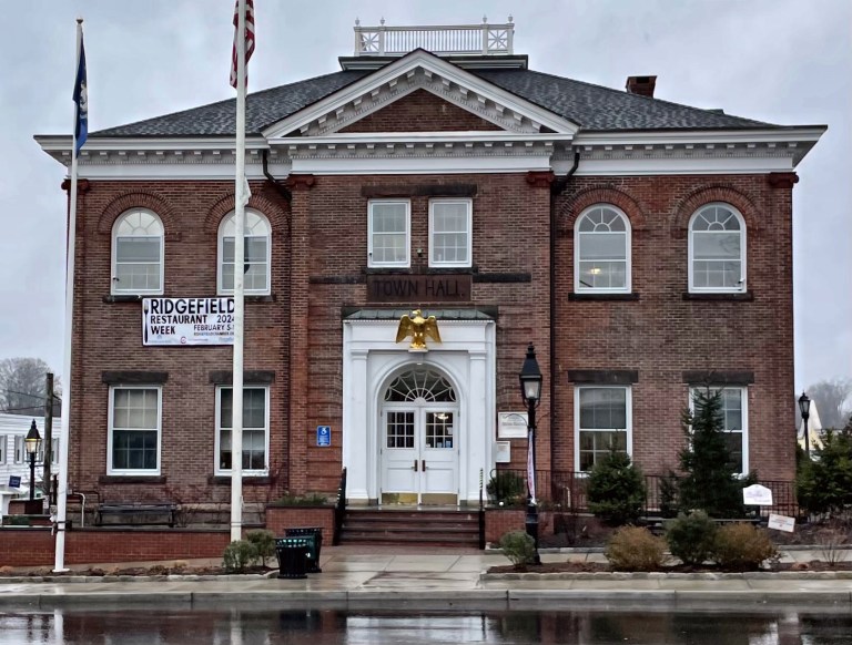 Colonial Revival – Buildings of New England