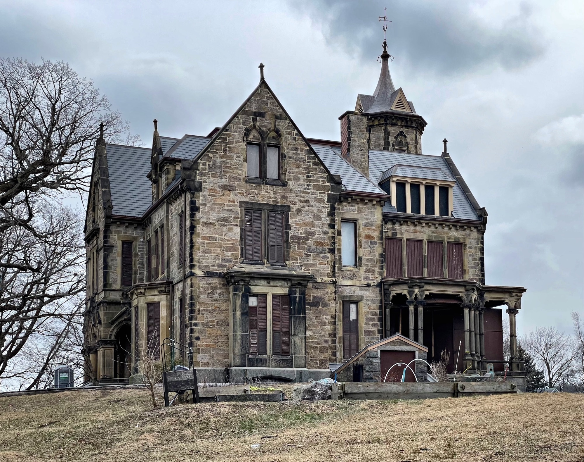 Victorian Gothic – Buildings of New England