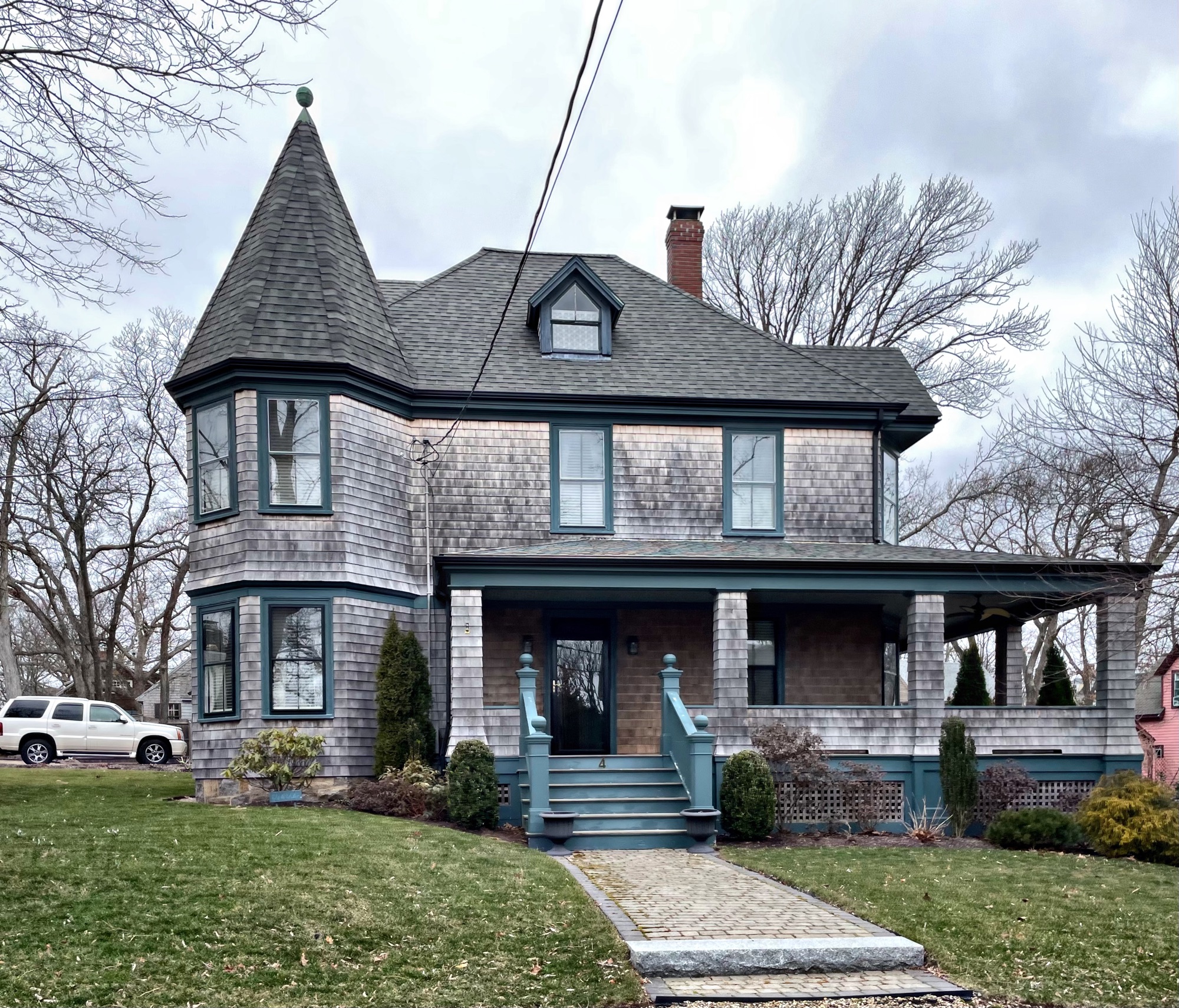 Saunders Cottage // c.1900 – Buildings of New England