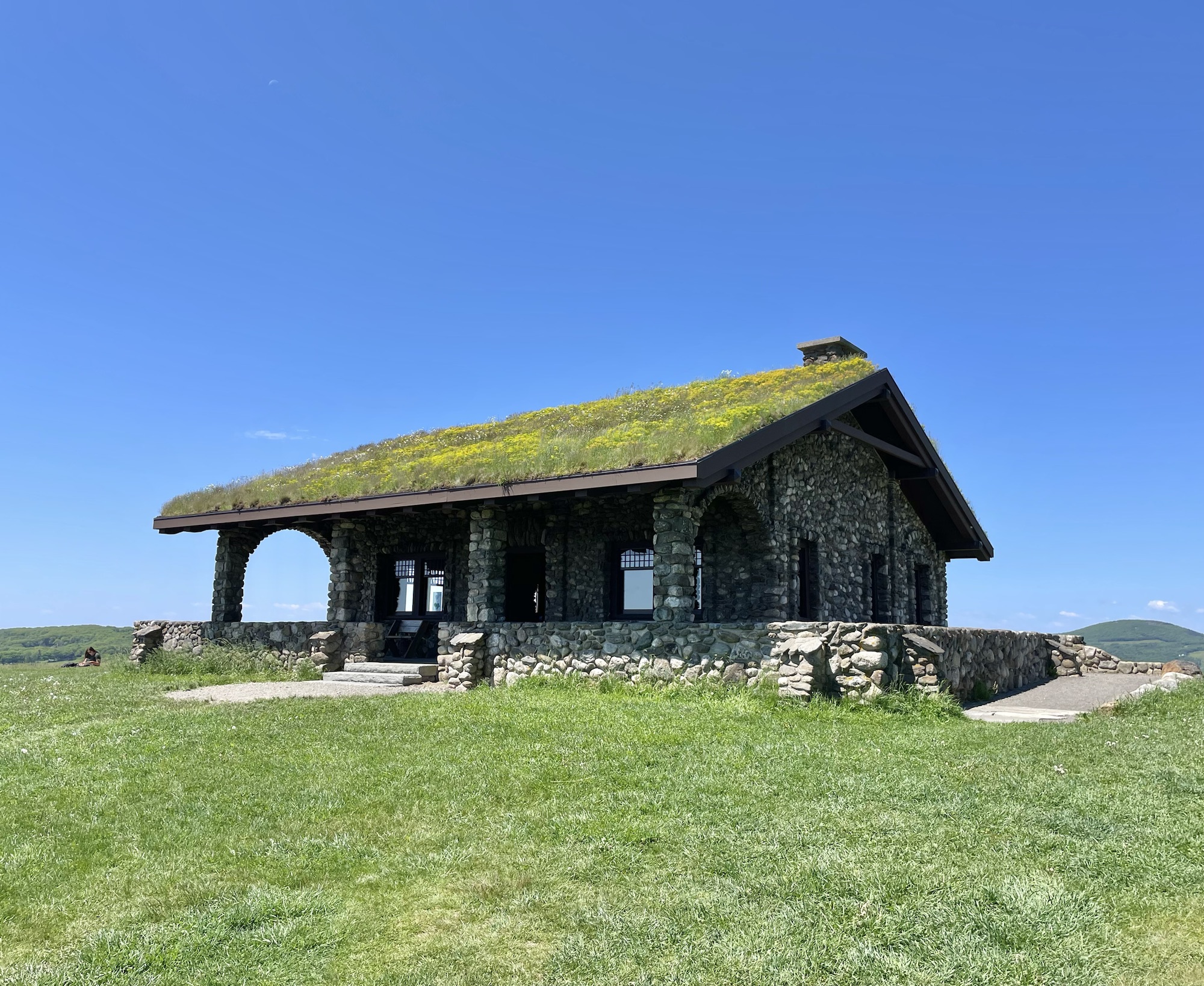 “Beech Nut” // 1913 – Buildings of New England