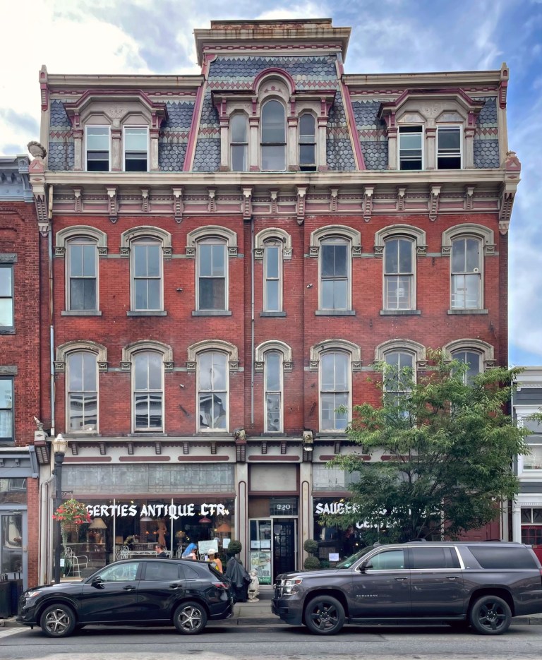mansard architecture – Buildings of New England
